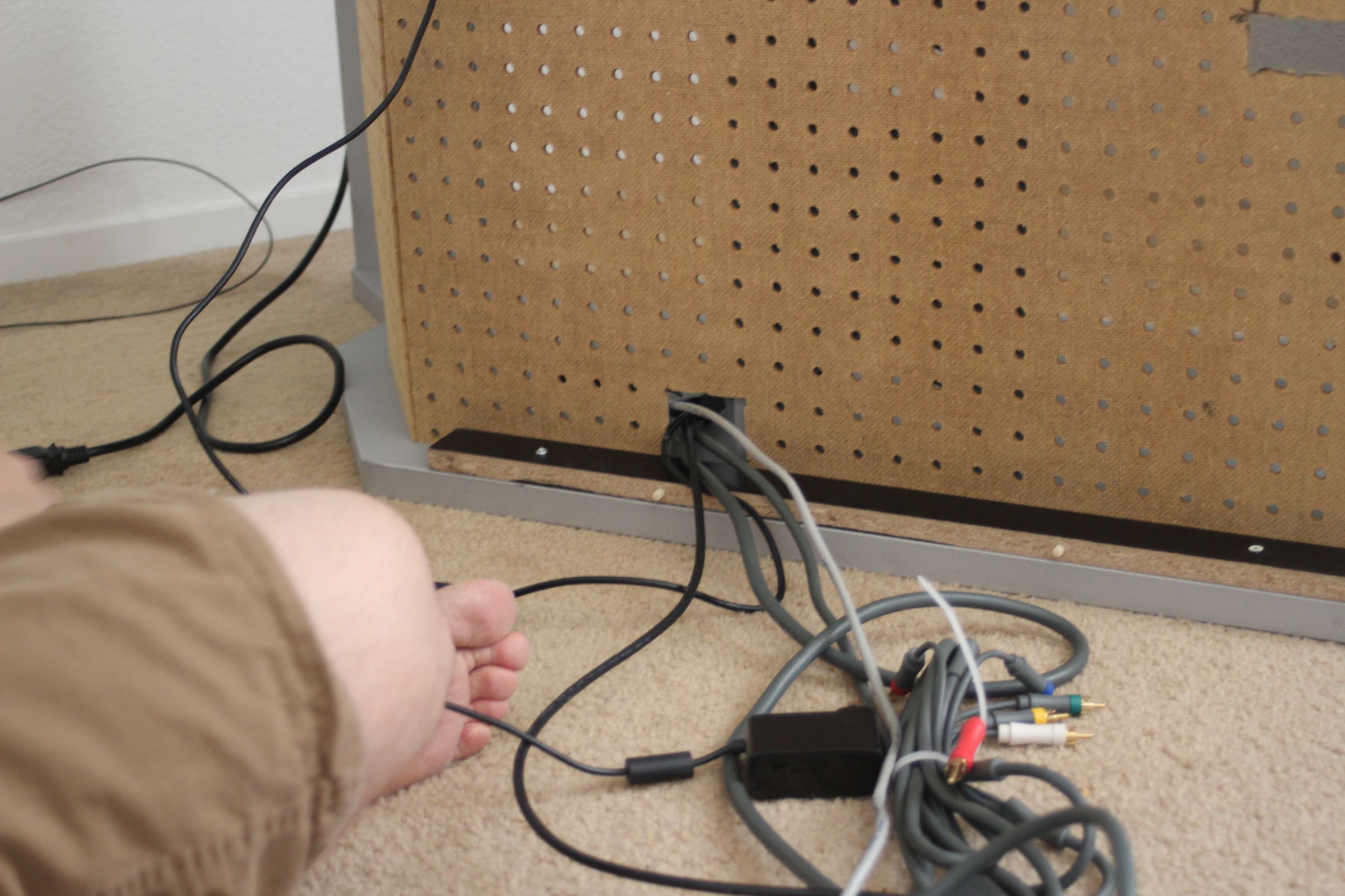 Cable Management (Home Theater, TV Computer Xbox Organization) : 8 ...