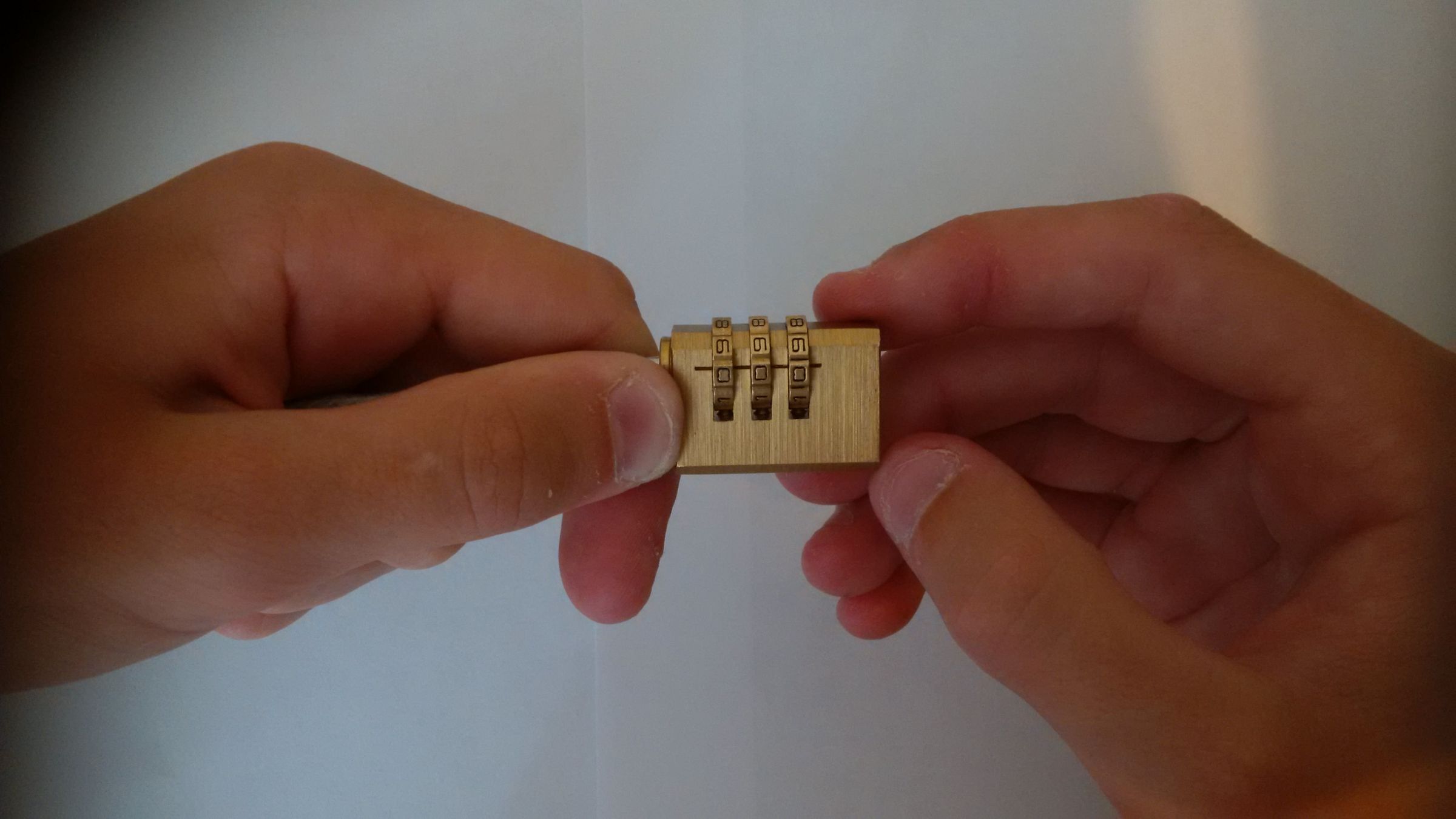 How to Crack Any Combination Lock in Seconds : 5 Steps (with Pictures ...