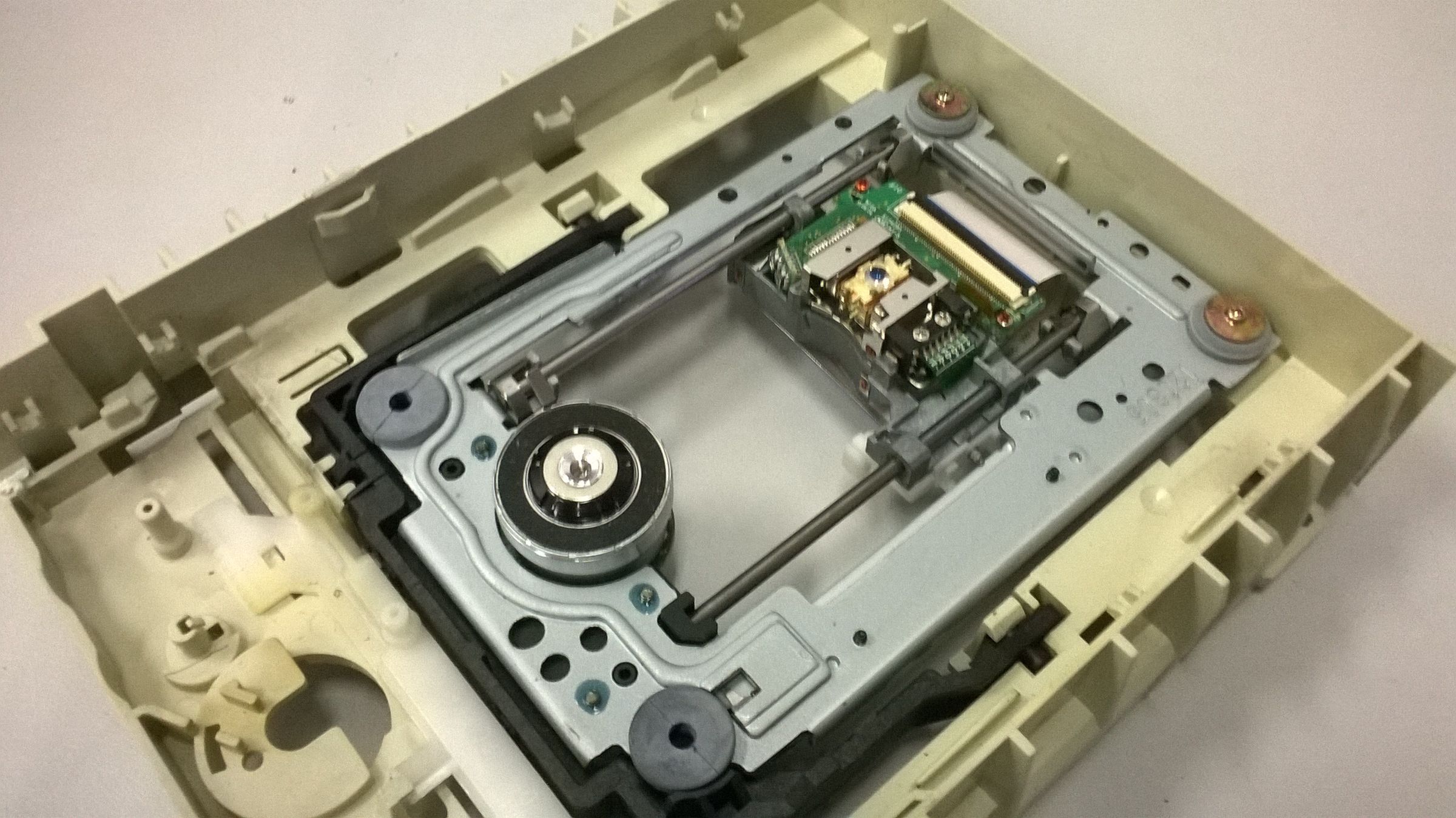 Disassembling a CD/DVD Reader and Reusing Its Parts : 12 Steps (with ...