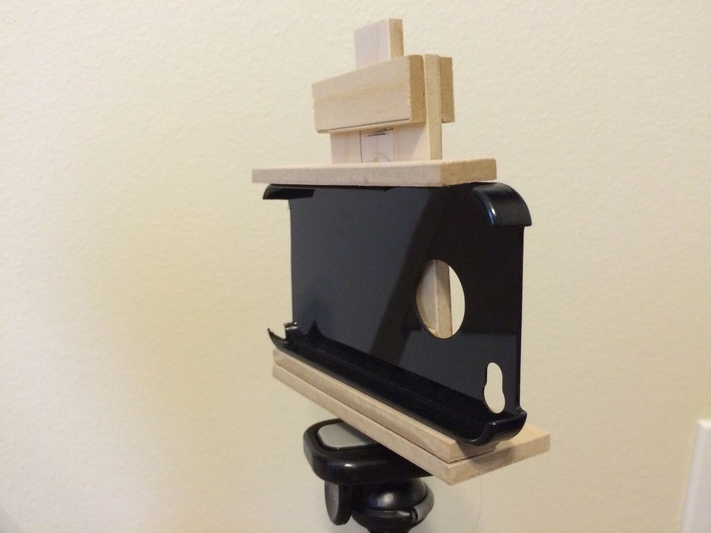 Cheap Quick Release Universal Camera Tripod Mount : 8 Steps (with ...