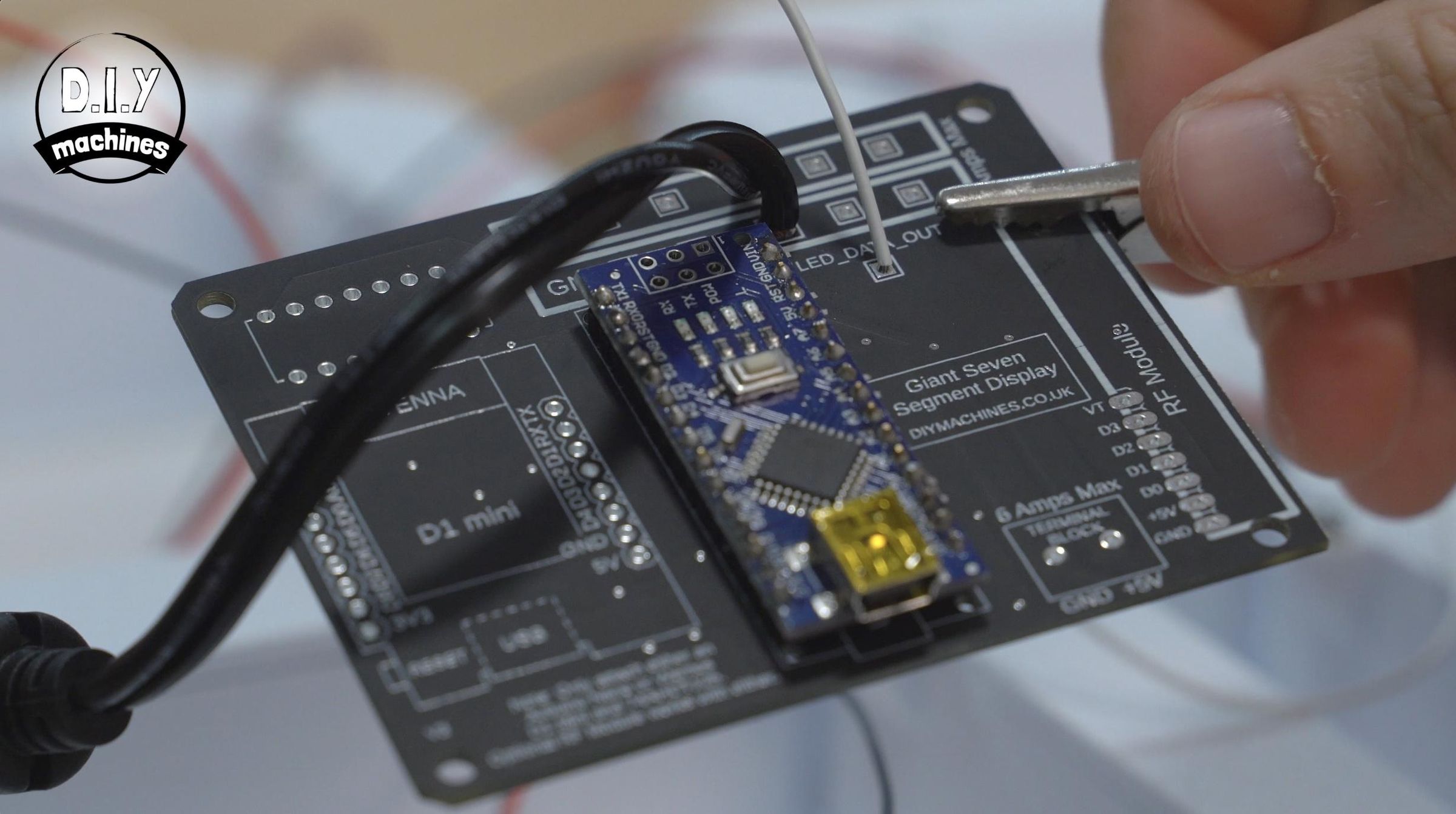 Build a Super-sized Expandable Seven Segment Display : 28 Steps (with ...