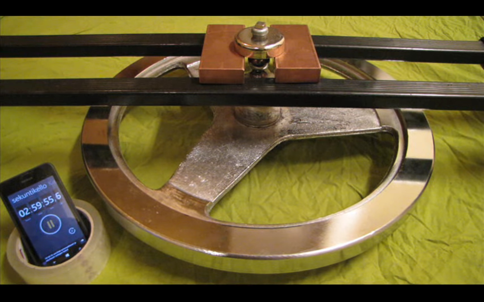 Magnetic Flywheel Spinner : 3 Steps (with Pictures) - Instructables