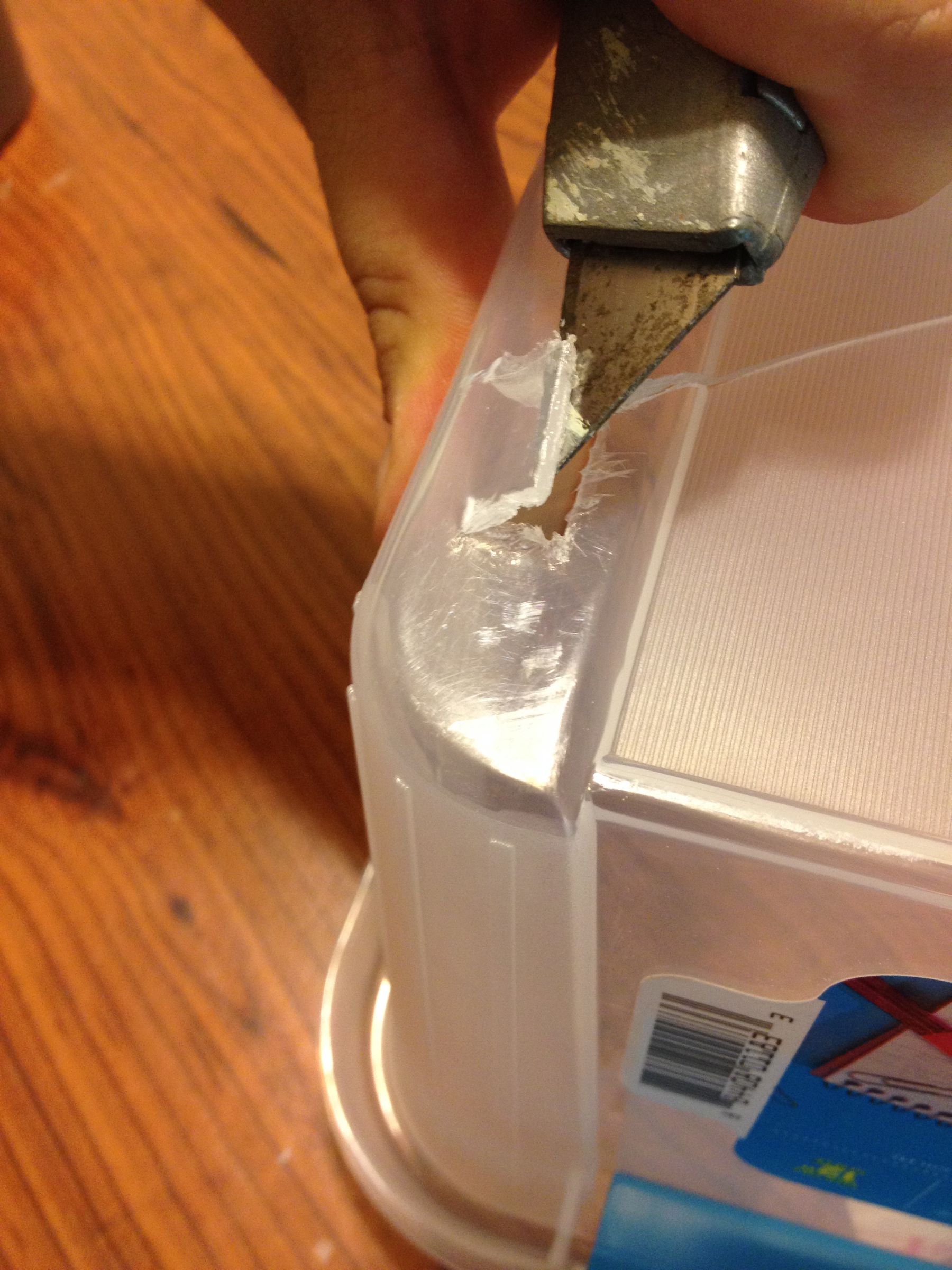 Falling Flour Prank : 8 Steps - Instructables