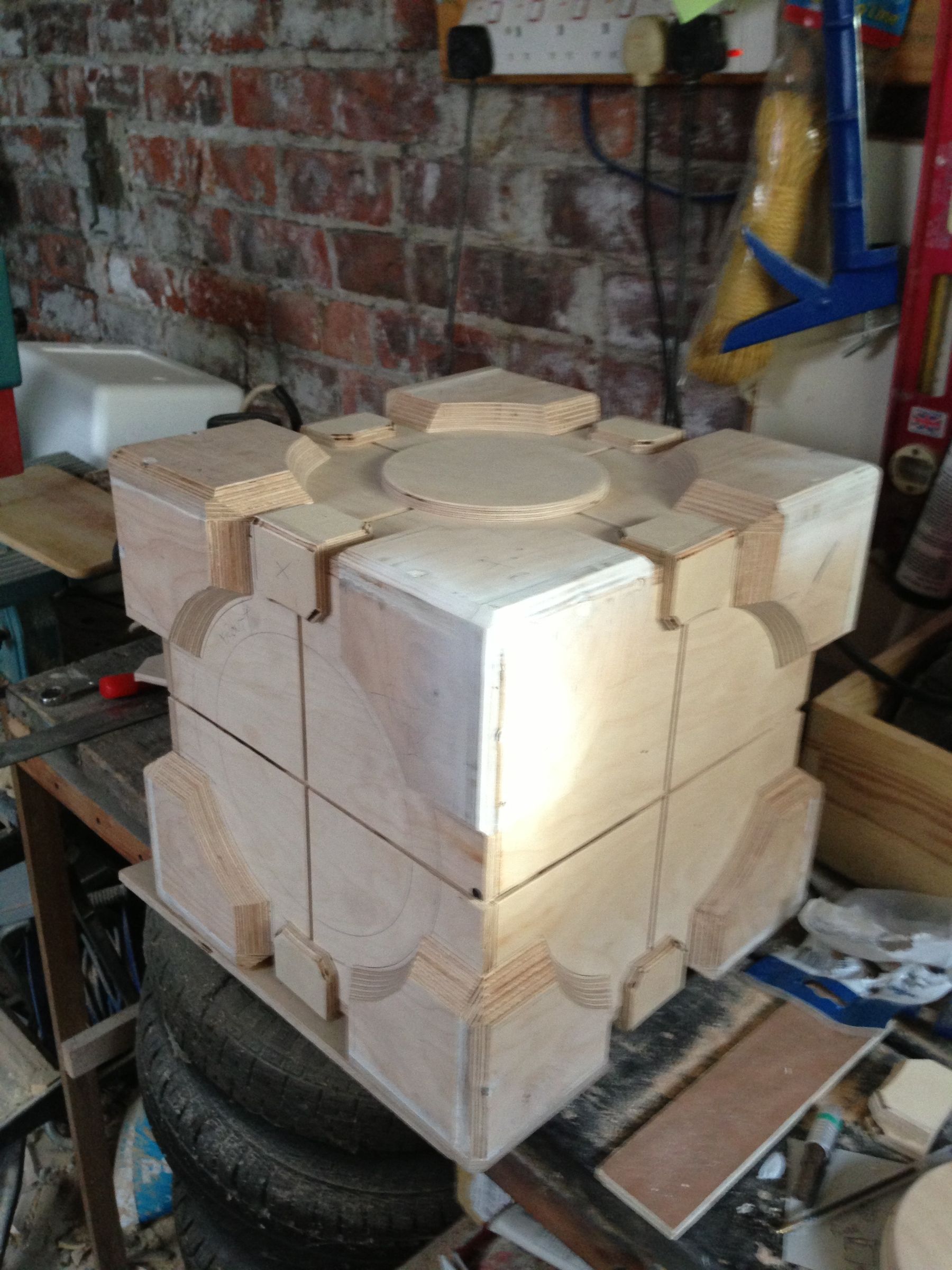 Portal Companion Cube : 14 Steps (with Pictures) - Instructables