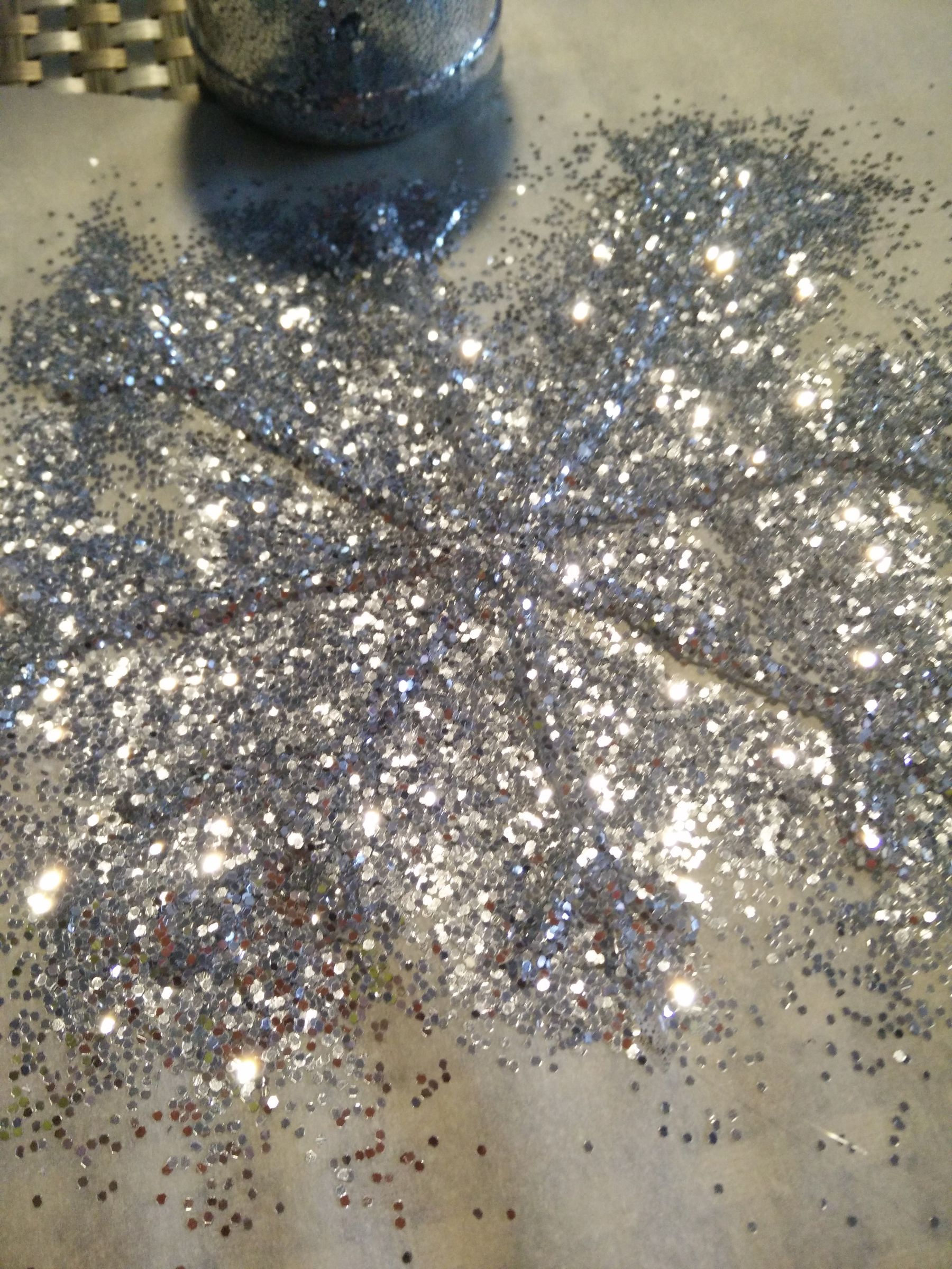 Hot Glue Snowflakes : 9 Steps - Instructables