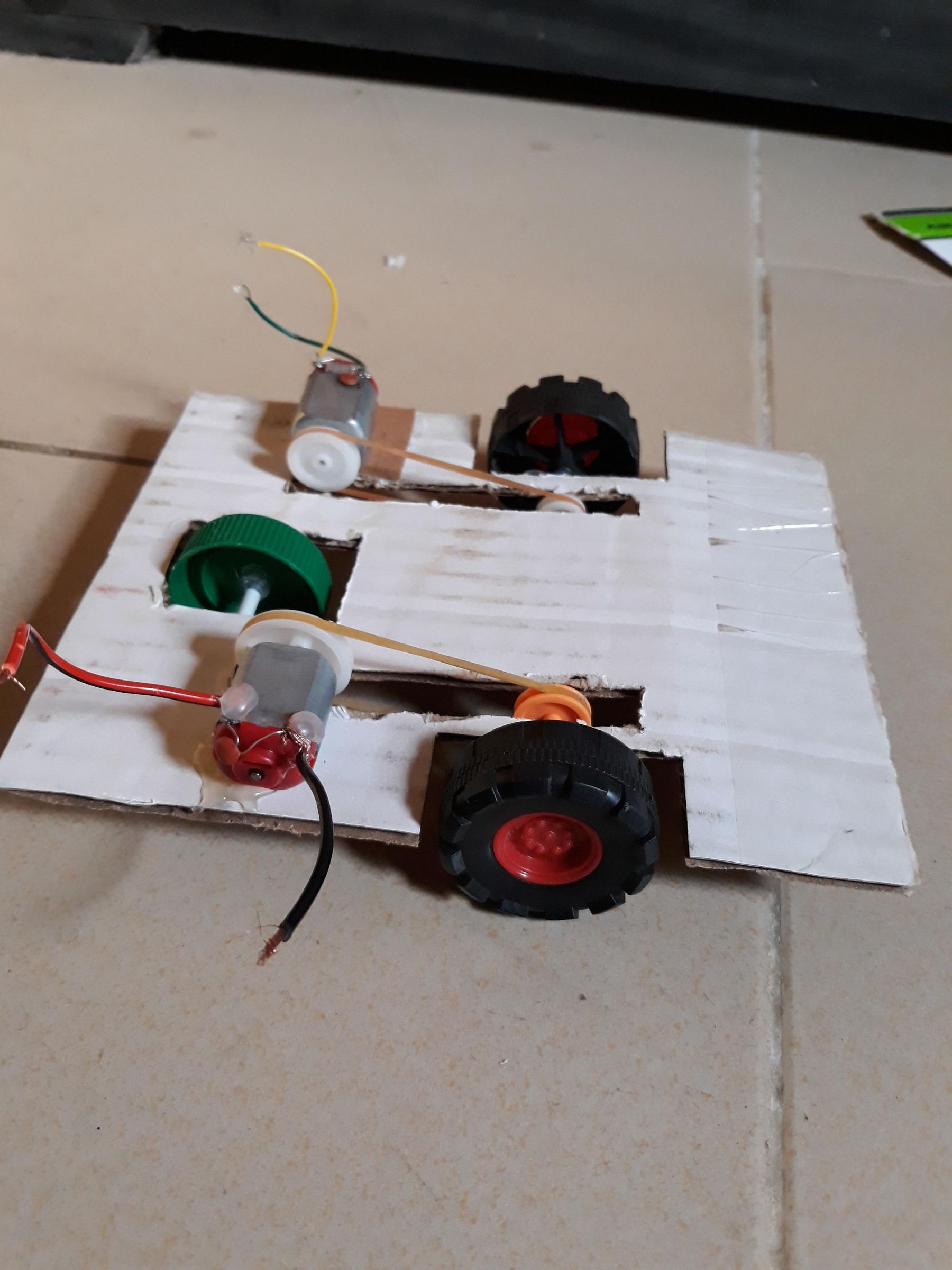 9 Volt Remote Control Pusher Battlebot : 4 Steps - Instructables