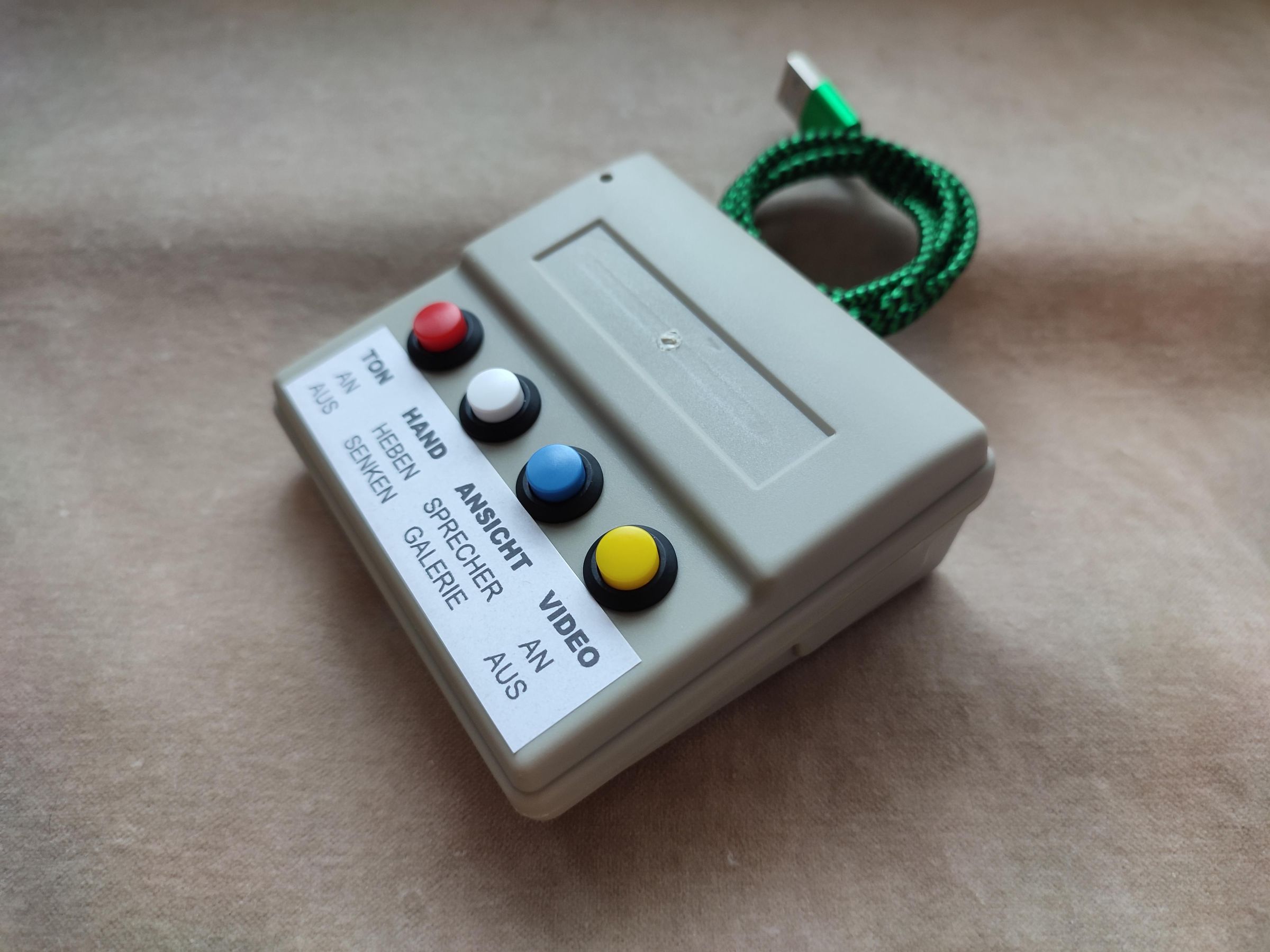 Zoom USB Button Machine : 4 Steps (with Pictures) - Instructables