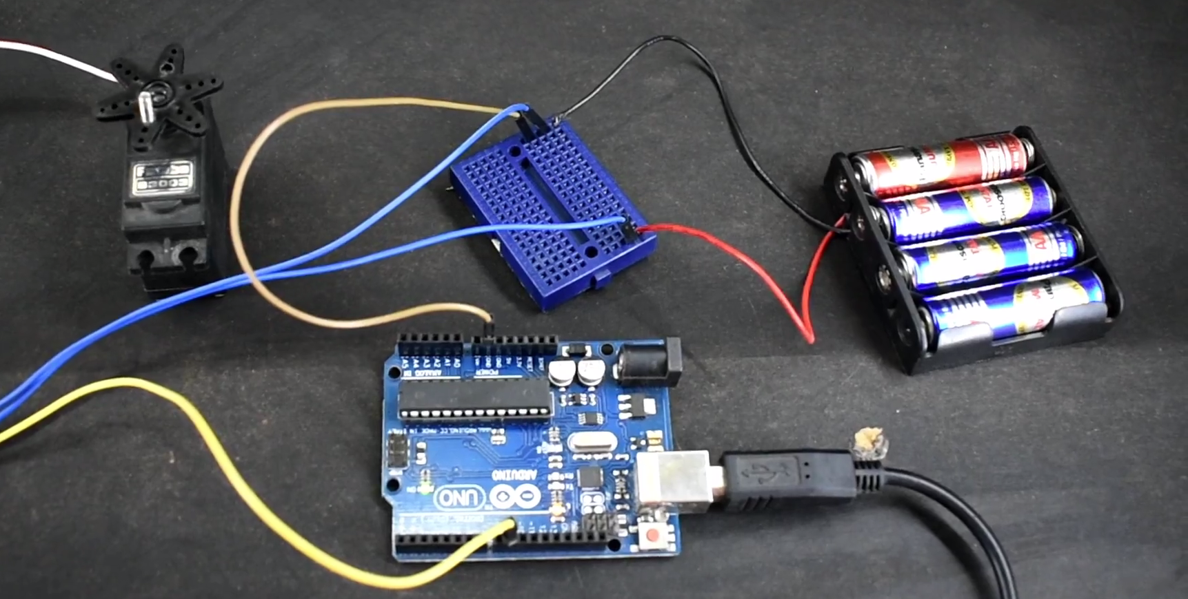 ARDUINO : HOW TO USE a SERVO MOTOR WITH AN EXTERNAL POWER : 5 Steps ...