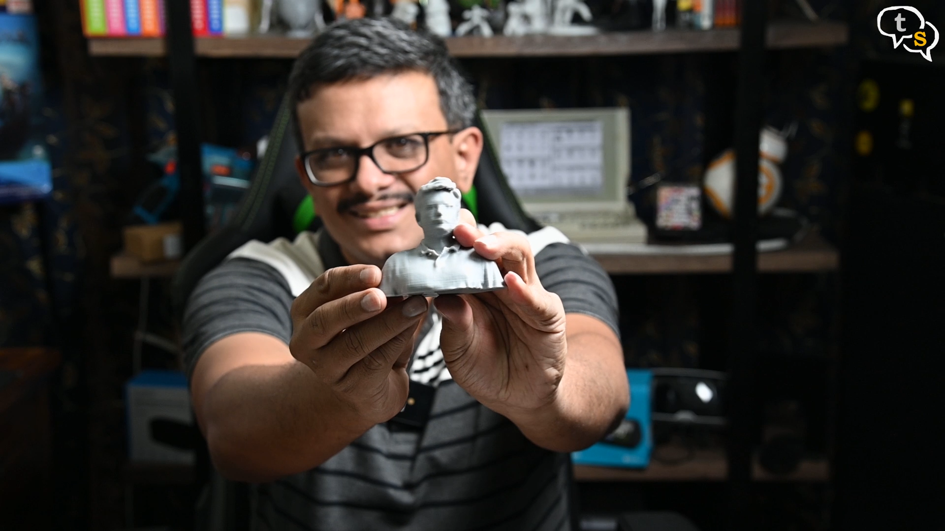 Make Your Own 3D Printed Bust | 3D Scan at Home : 18 Steps (with ...