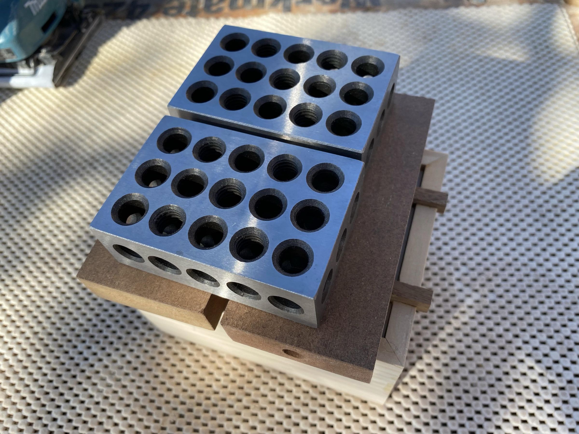 Suspended Box Lid : 7 Steps (with Pictures) - Instructables