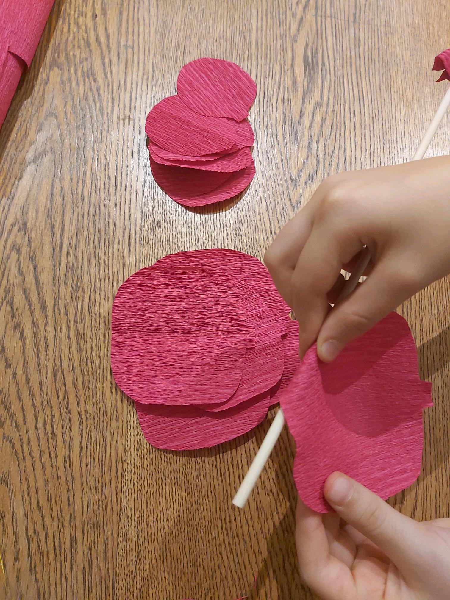 Crepe Paper Rose : 4 Steps (with Pictures) - Instructables