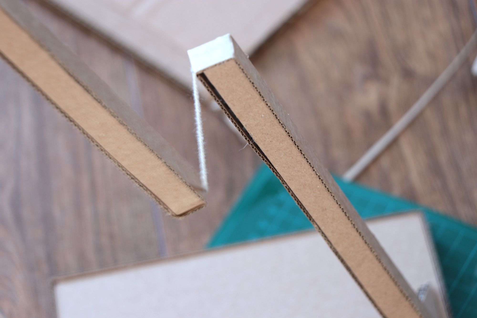 Levitating Side Table Made From Old Cardboard Boxes : 7 Steps (with ...