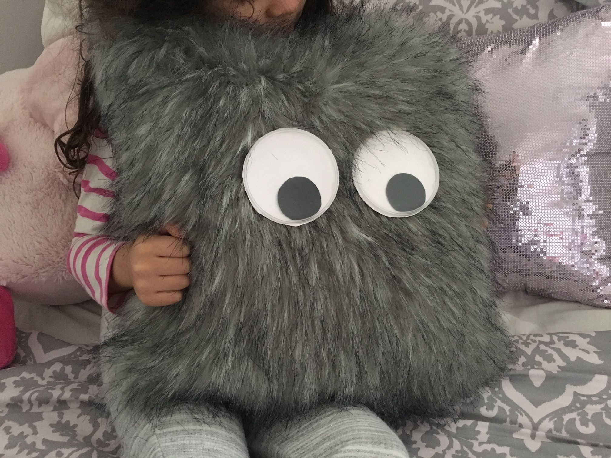Big Googley Eyes : 4 Steps - Instructables
