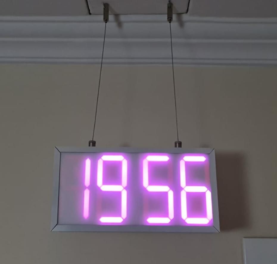 Monolithic Digital Clock : 8 Steps (with Pictures) - Instructables