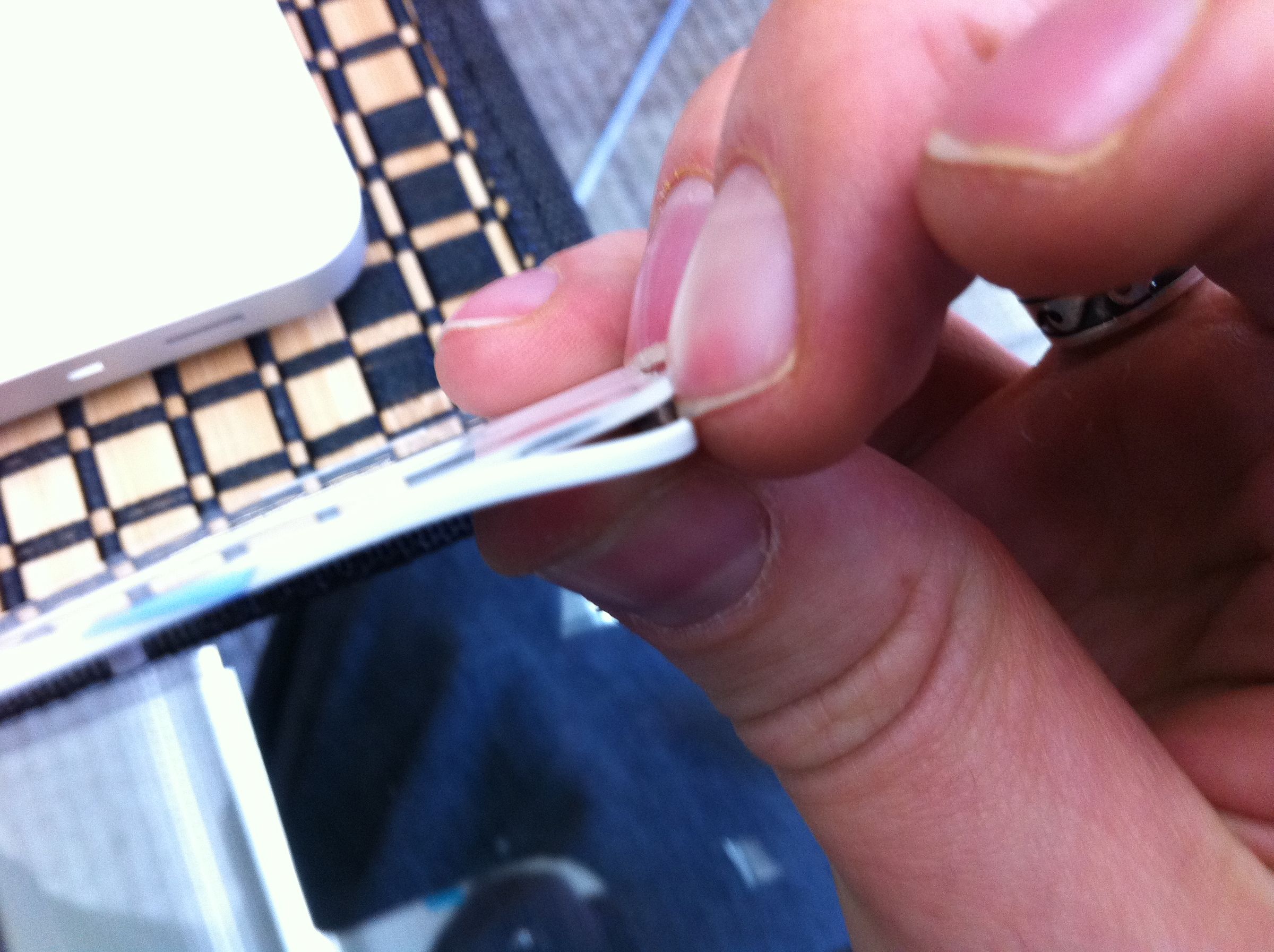 Transparent IPhone 4 Back : 6 Steps - Instructables