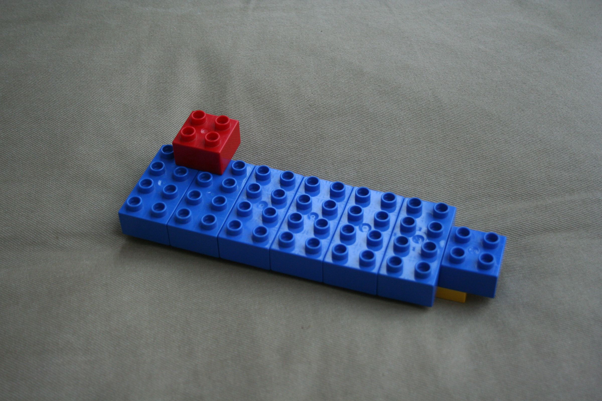 Duplo Raceboat Step-by-step : 6 Steps - Instructables