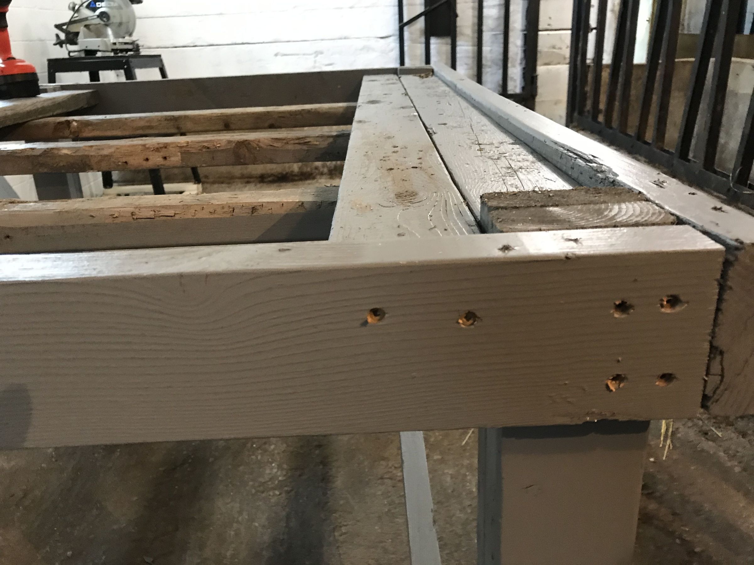 Building a Workbench Out of Pallets : 5 Steps (with Pictures ...