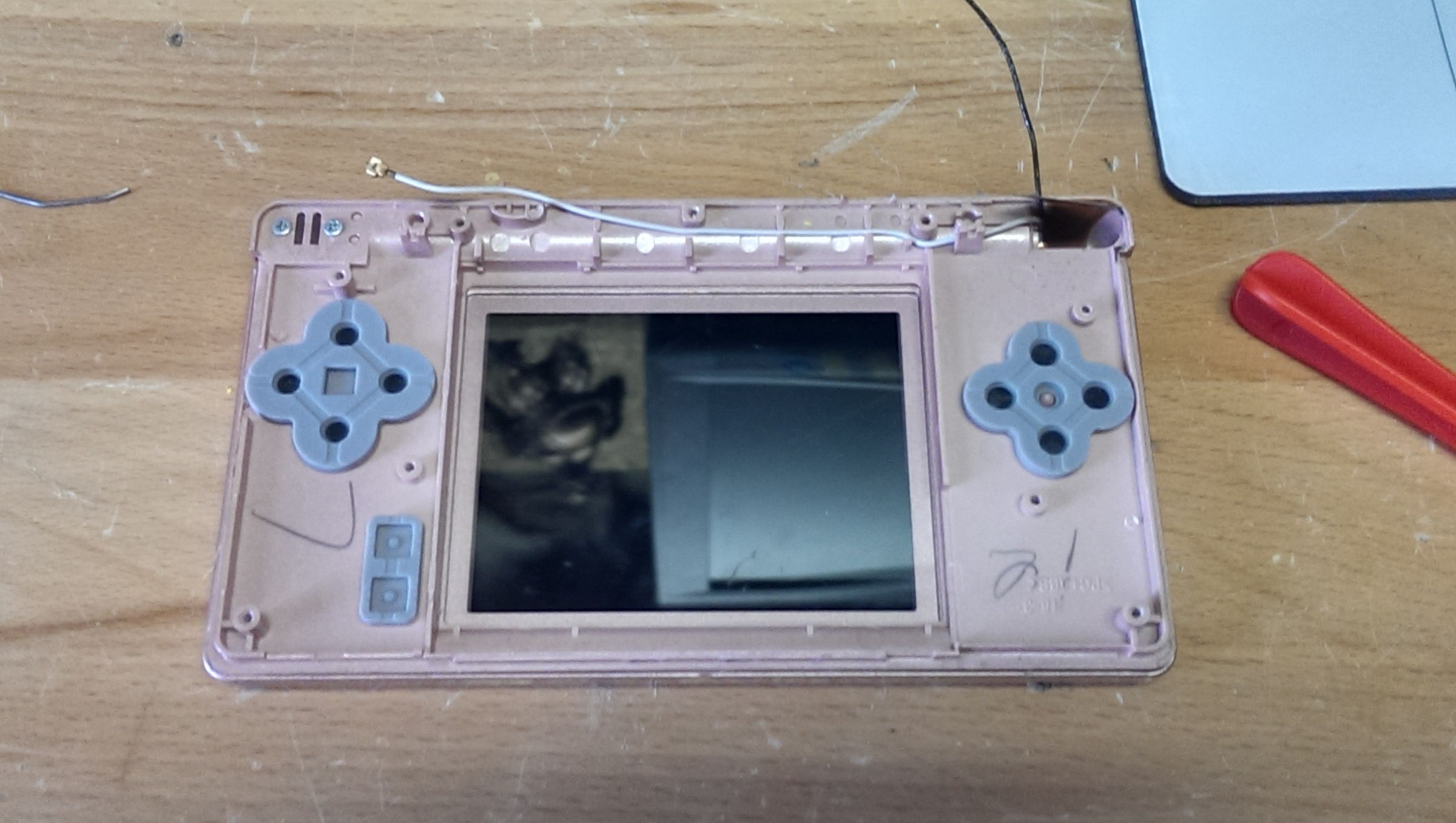 How to Fix a Broken Ds Lite : 16 Steps - Instructables