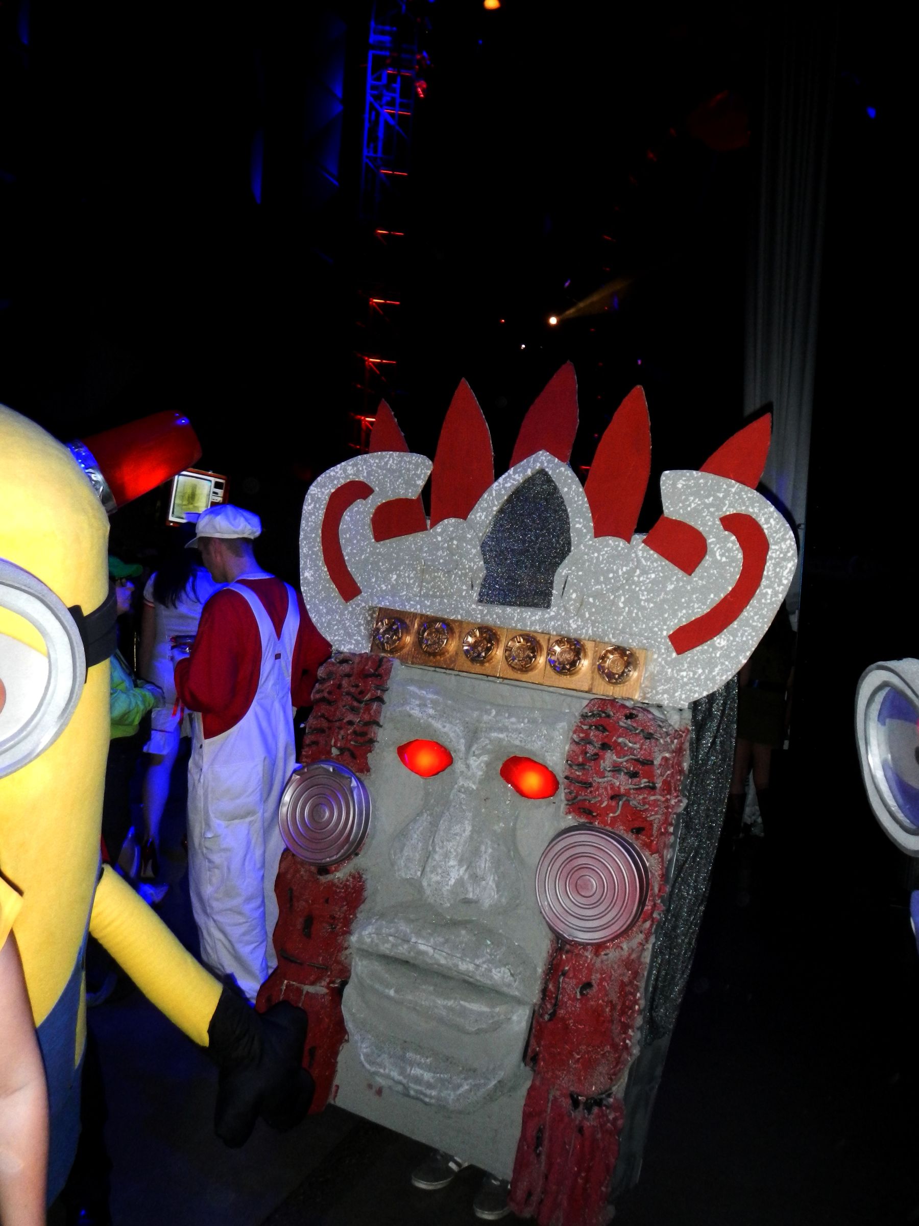 Olmec From Legends of the Hidden Temple : 3 Steps - Instructables
