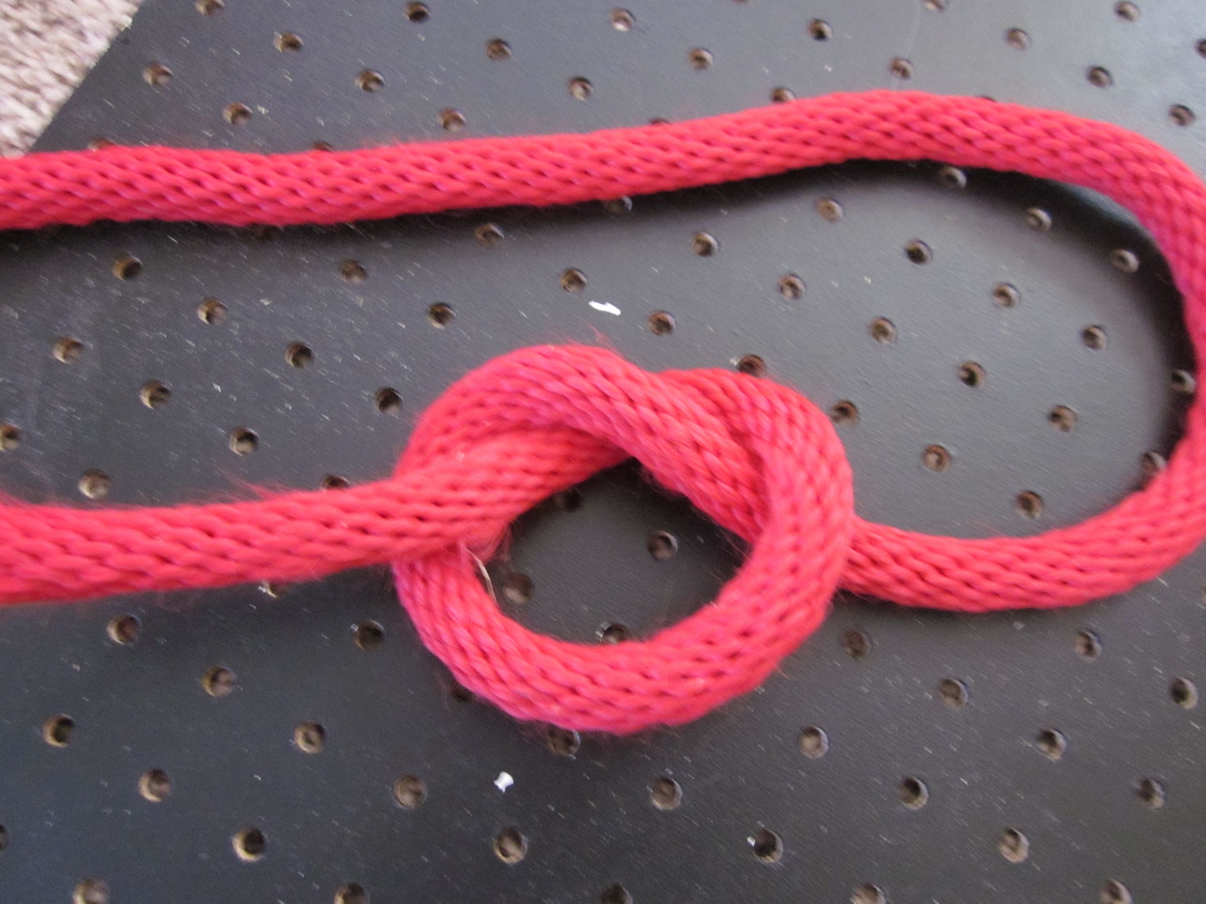 Part 1 of My Knot Series: the Overhand Knot (with Pictures) - Instructables