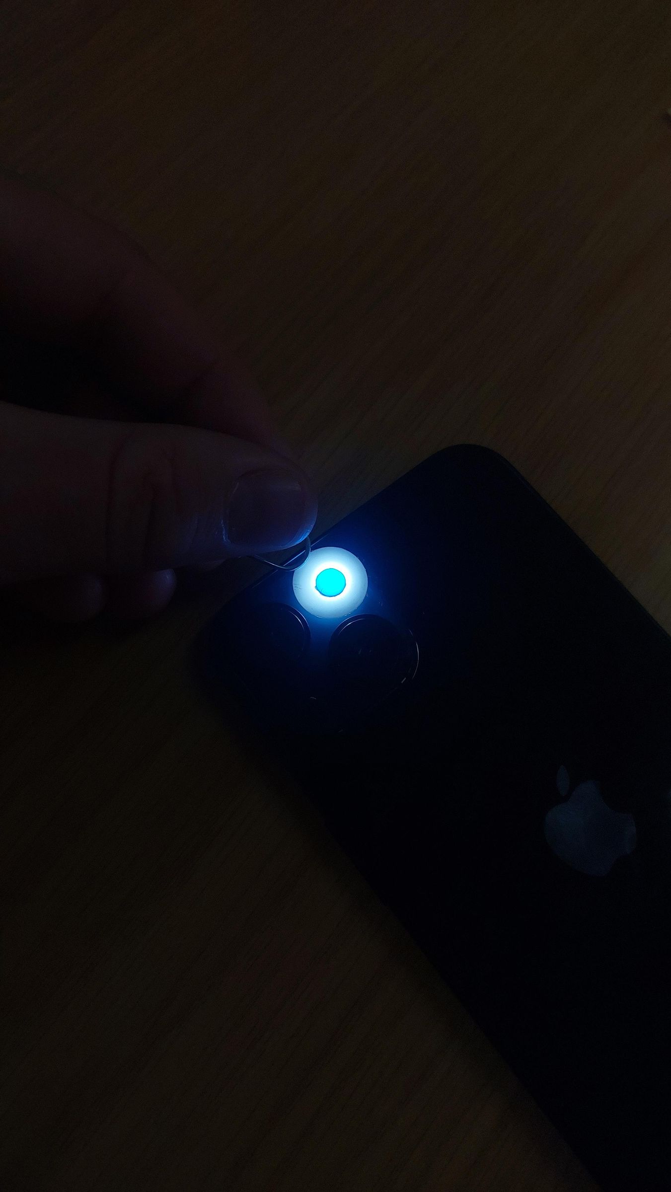 Cellphone Flashlight Colour Filter : 3 Steps - Instructables