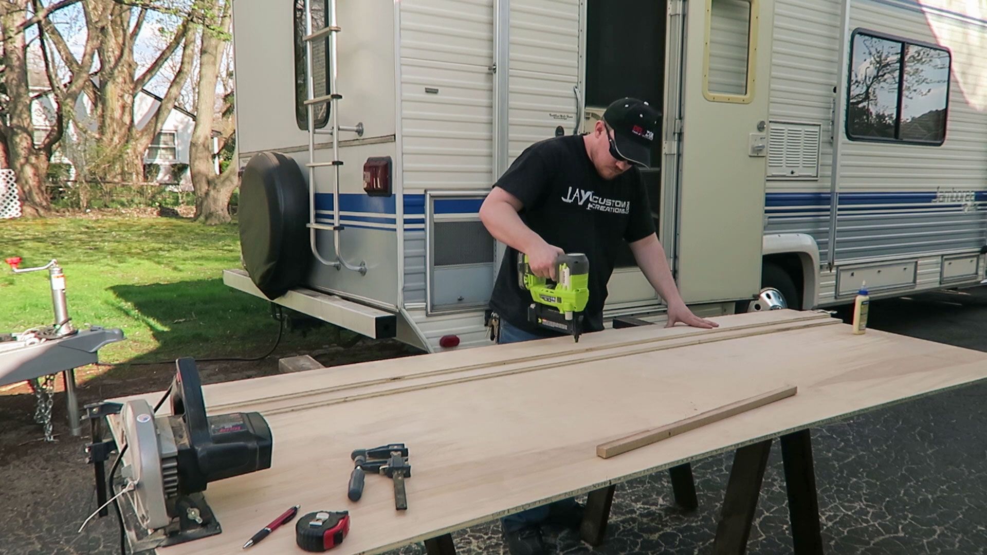 Perfect Cuts With a Circular Saw Guide : 5 Steps (with Pictures ...