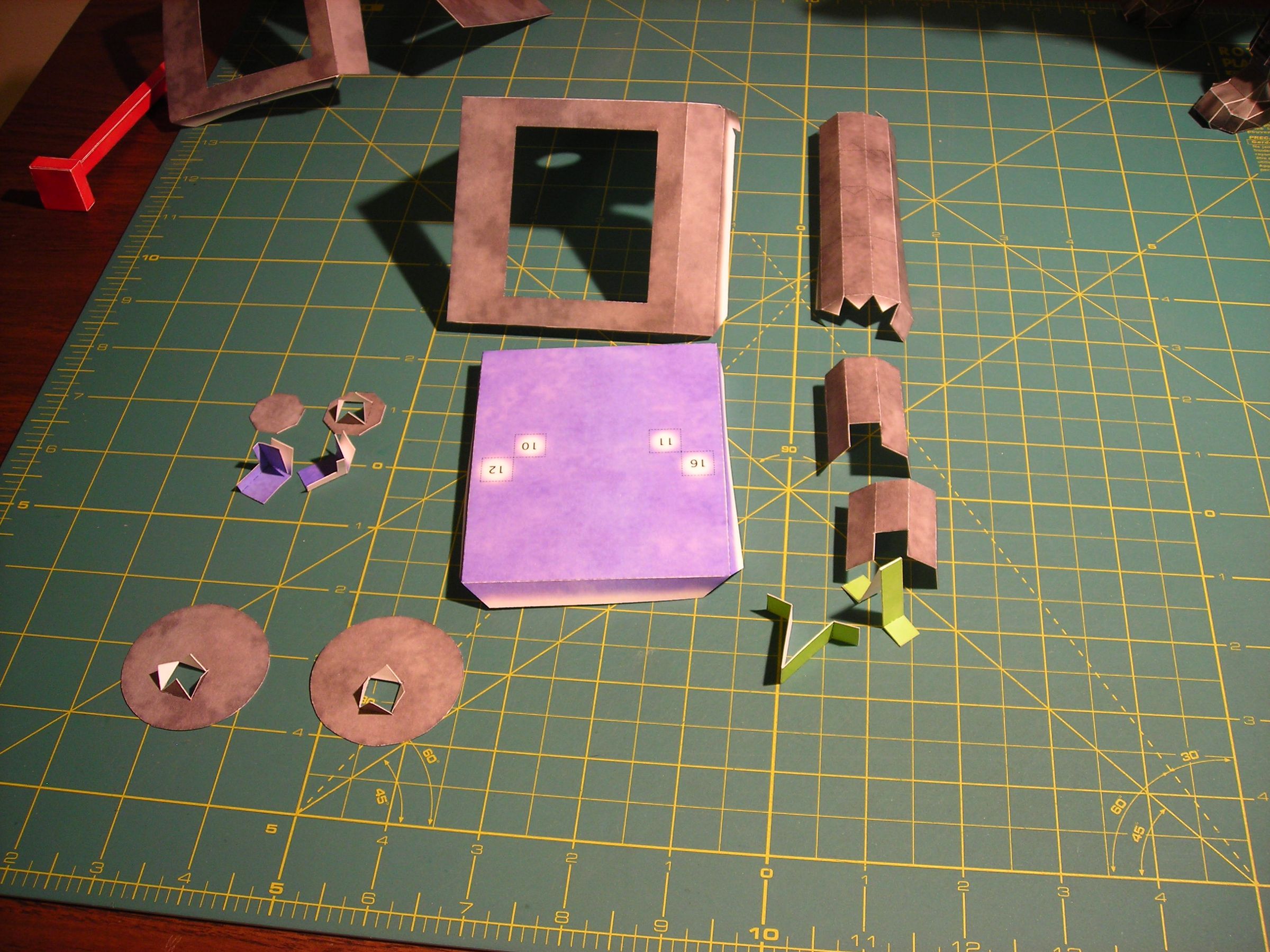 Walking Papercraft Mech Warrior : 20 Steps (with Pictures) - Instructables