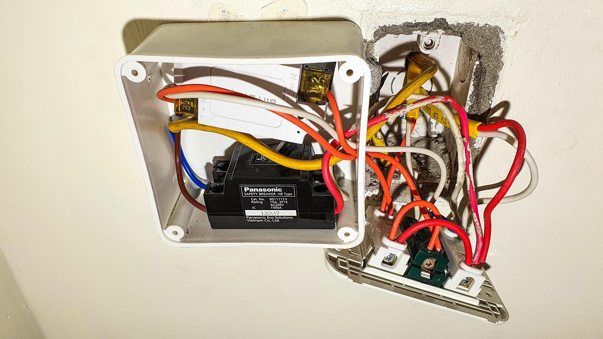 How to Control Your Light on WiFi Smart Switch and Wall Switch : 6 ...