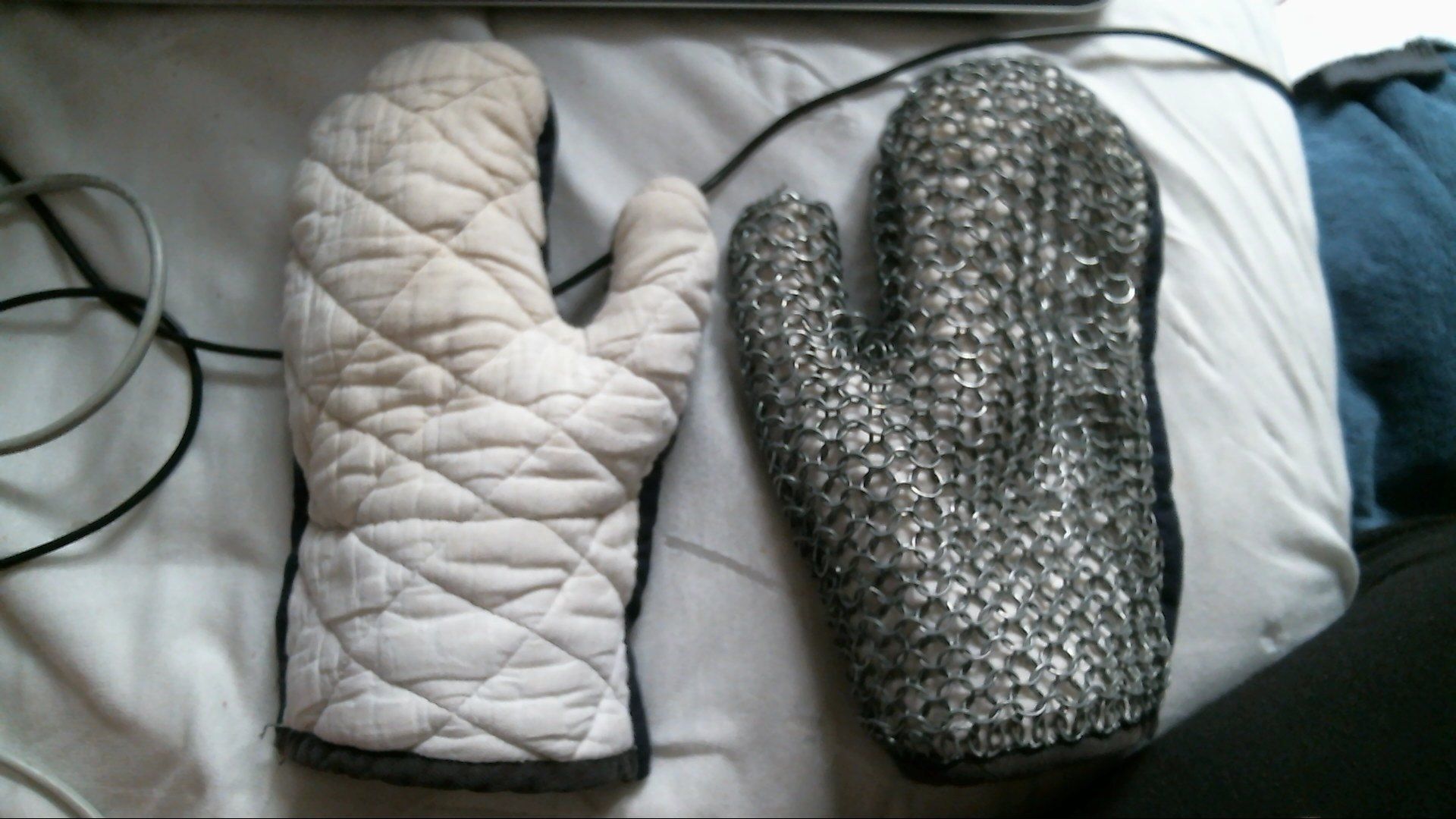 Training Gauntlets : 5 Steps - Instructables