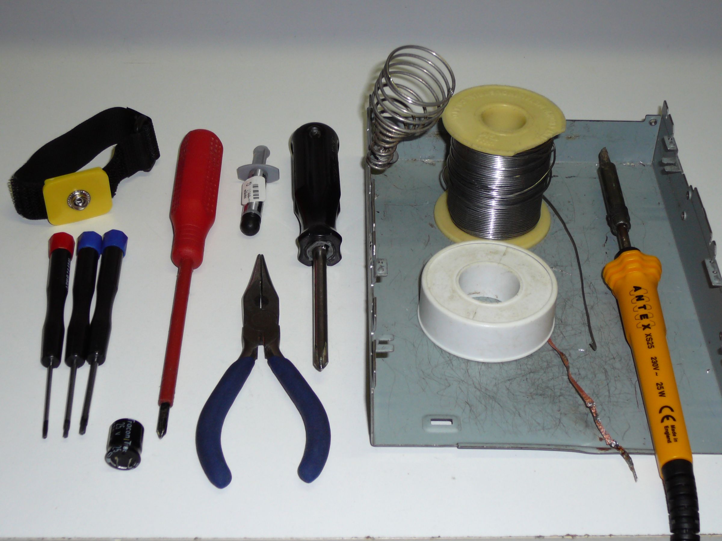 Imac G5 DIY Capacitors Repair : 9 Steps (with Pictures) - Instructables