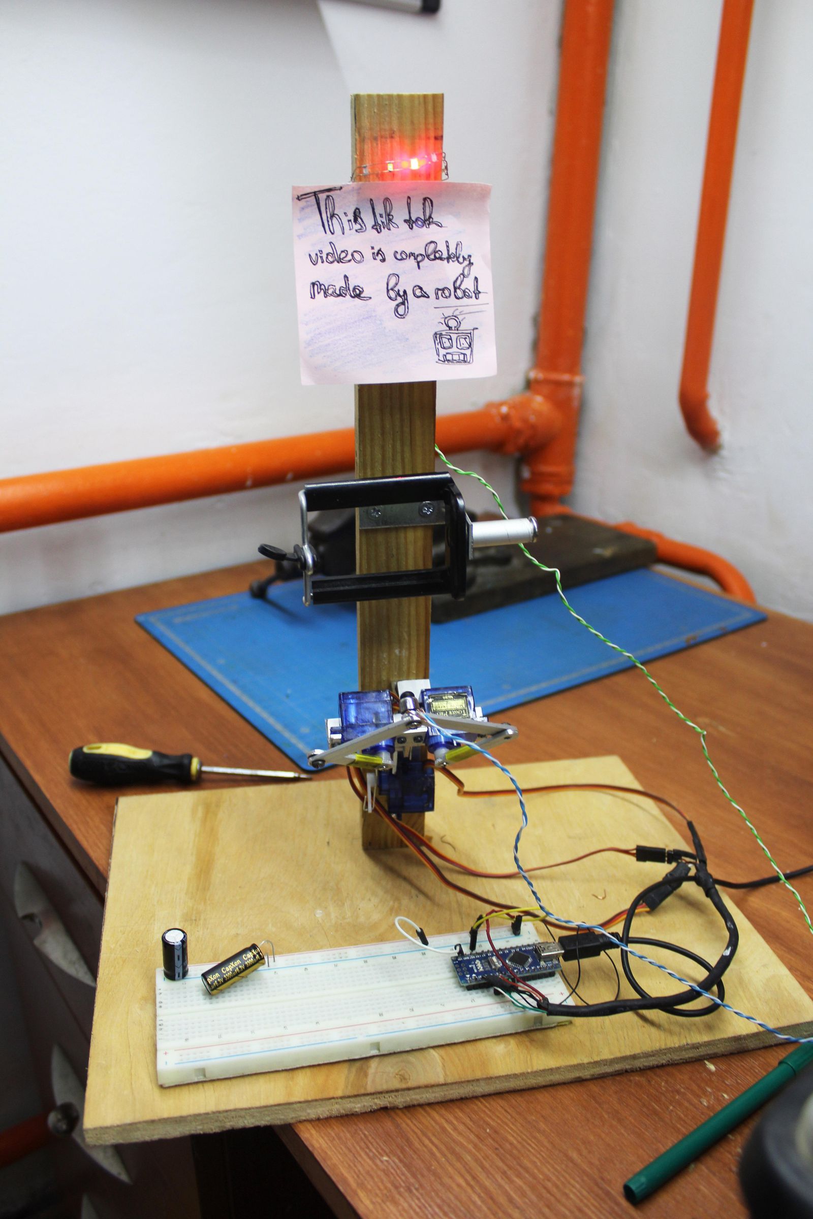 A Robot That Shoots Videos in Tik-Tok : 8 Steps (with Pictures ...