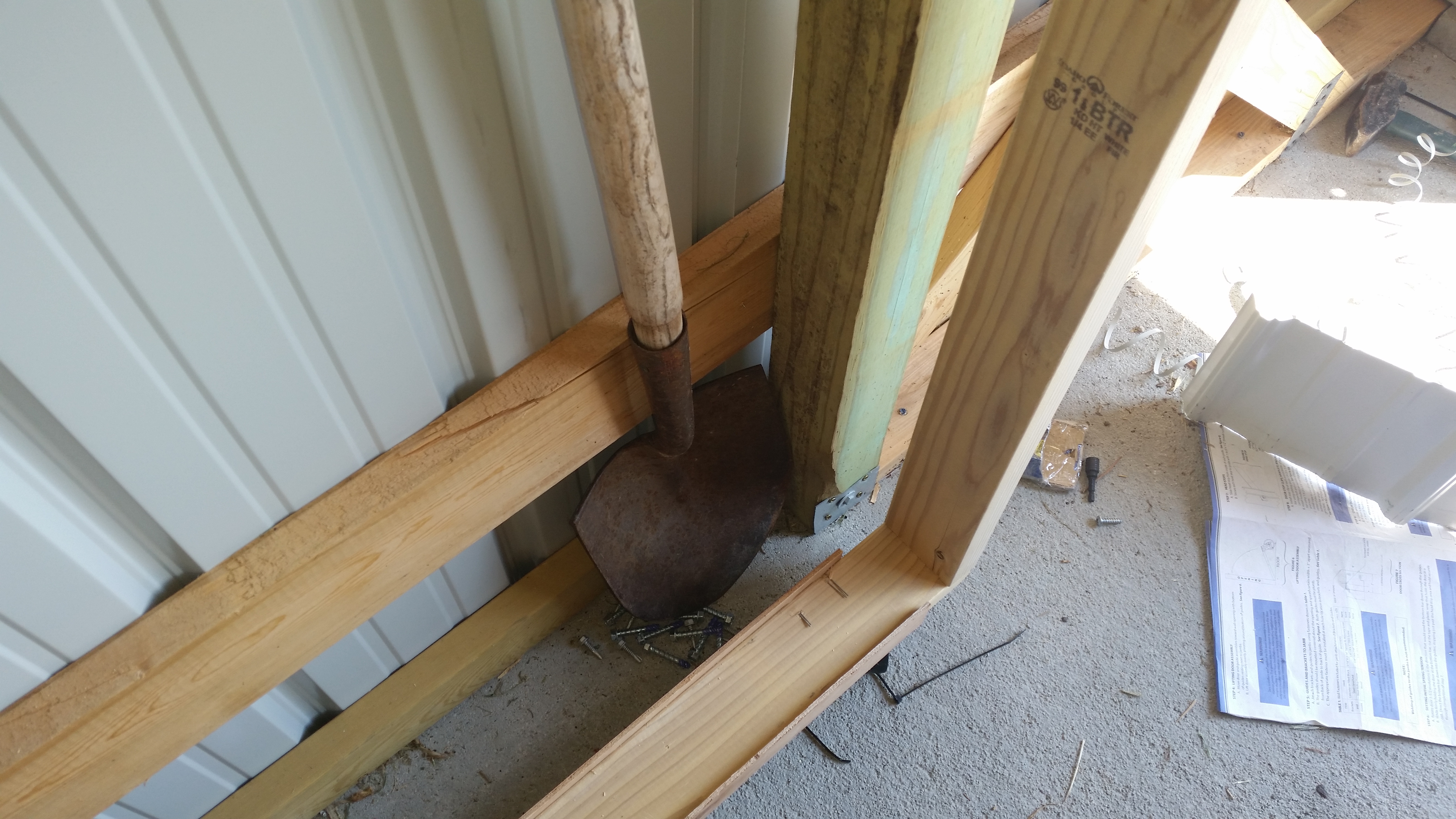 Long Handled Swinging Tool Rack : 7 Steps (with Pictures) - Instructables