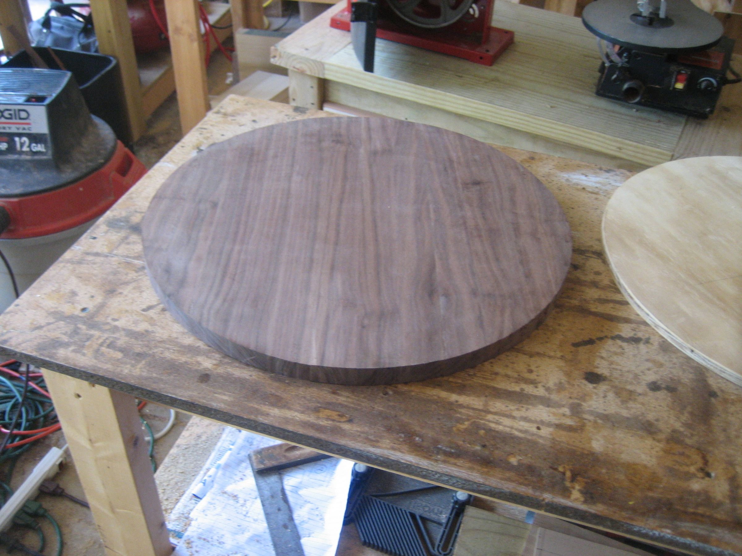 ROUND TABLE WITH SECRET COMPARTMENT : 11 Steps (with Pictures ...