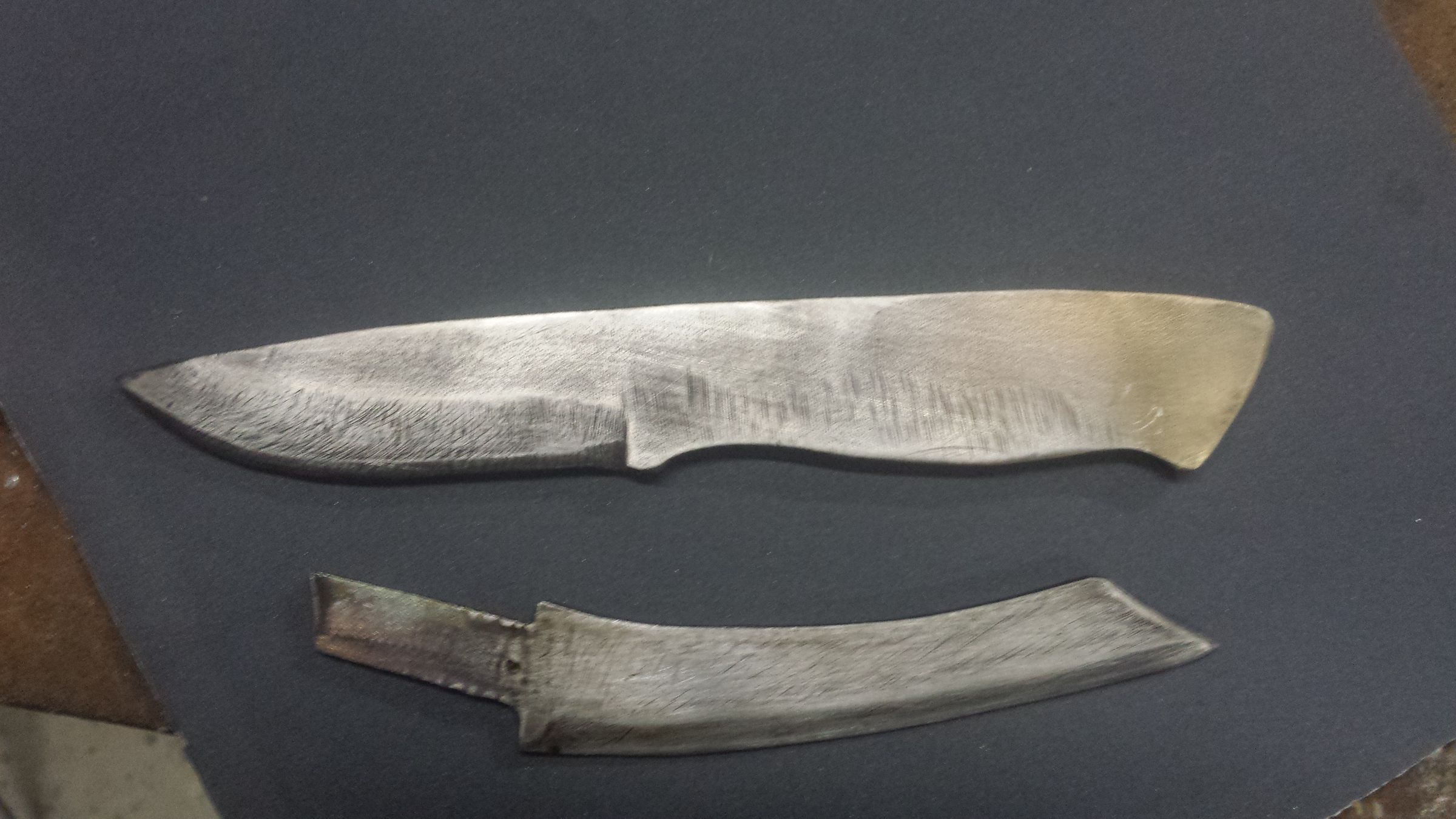 Tempering a Knife Using My Coffee Can Forge. : 3 Steps - Instructables