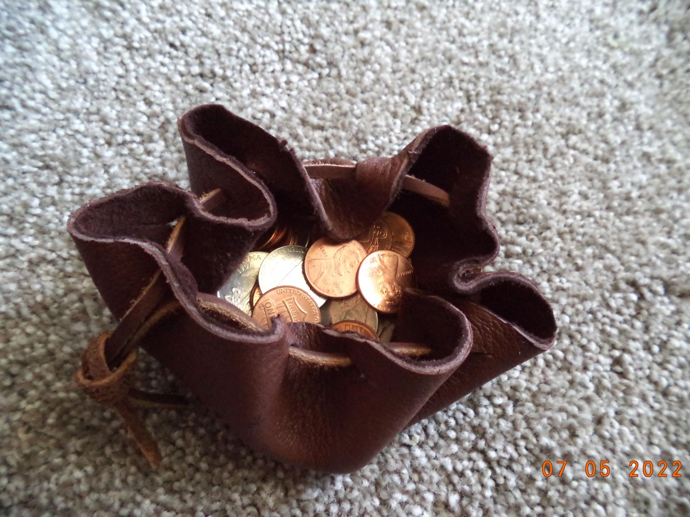 How to Make a Easy Leather Coin Pouch in 6 Steps (no Sewing Required ...