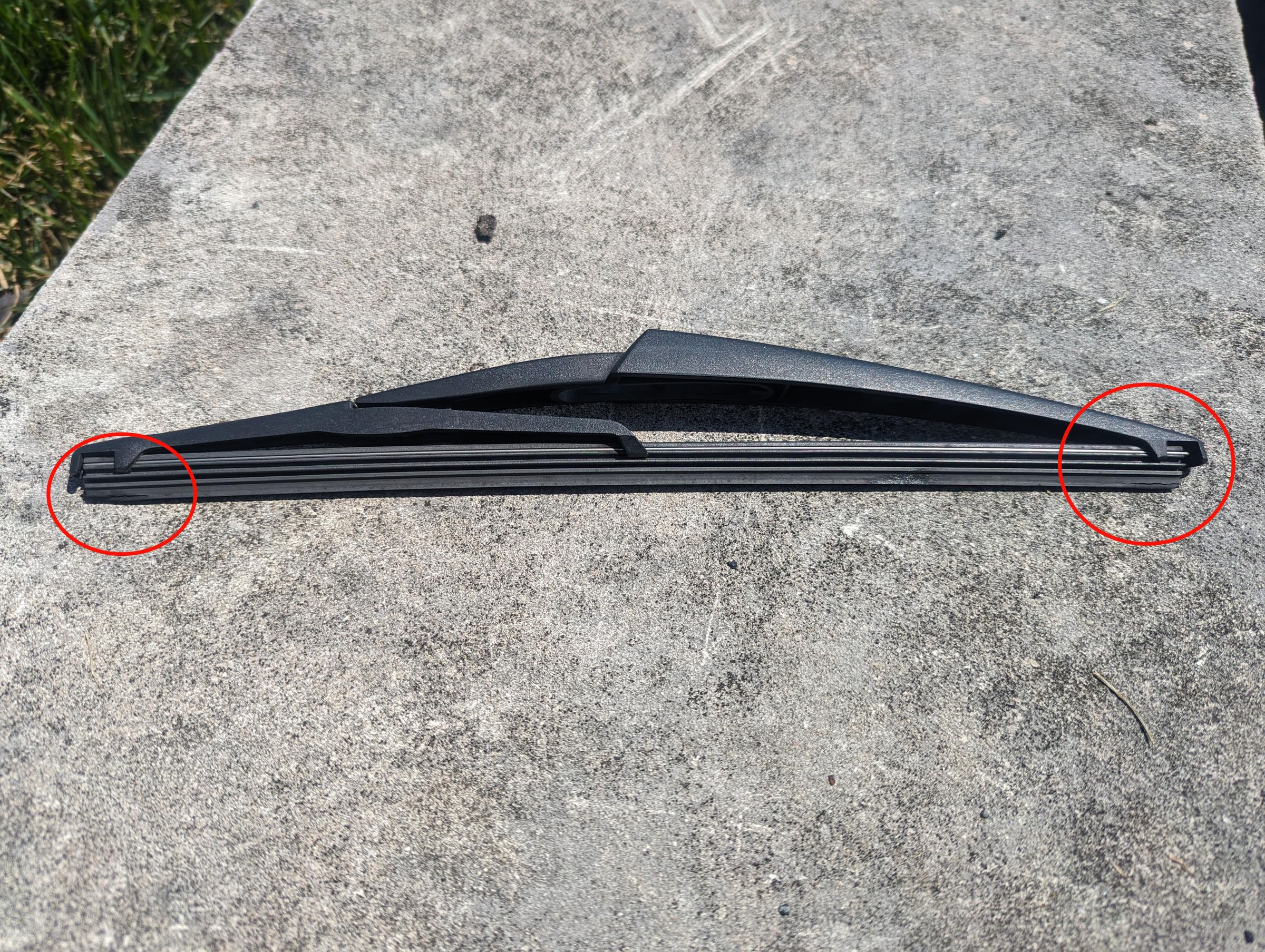 Free Rear Windshield Wiper Replacement : 6 Steps - Instructables