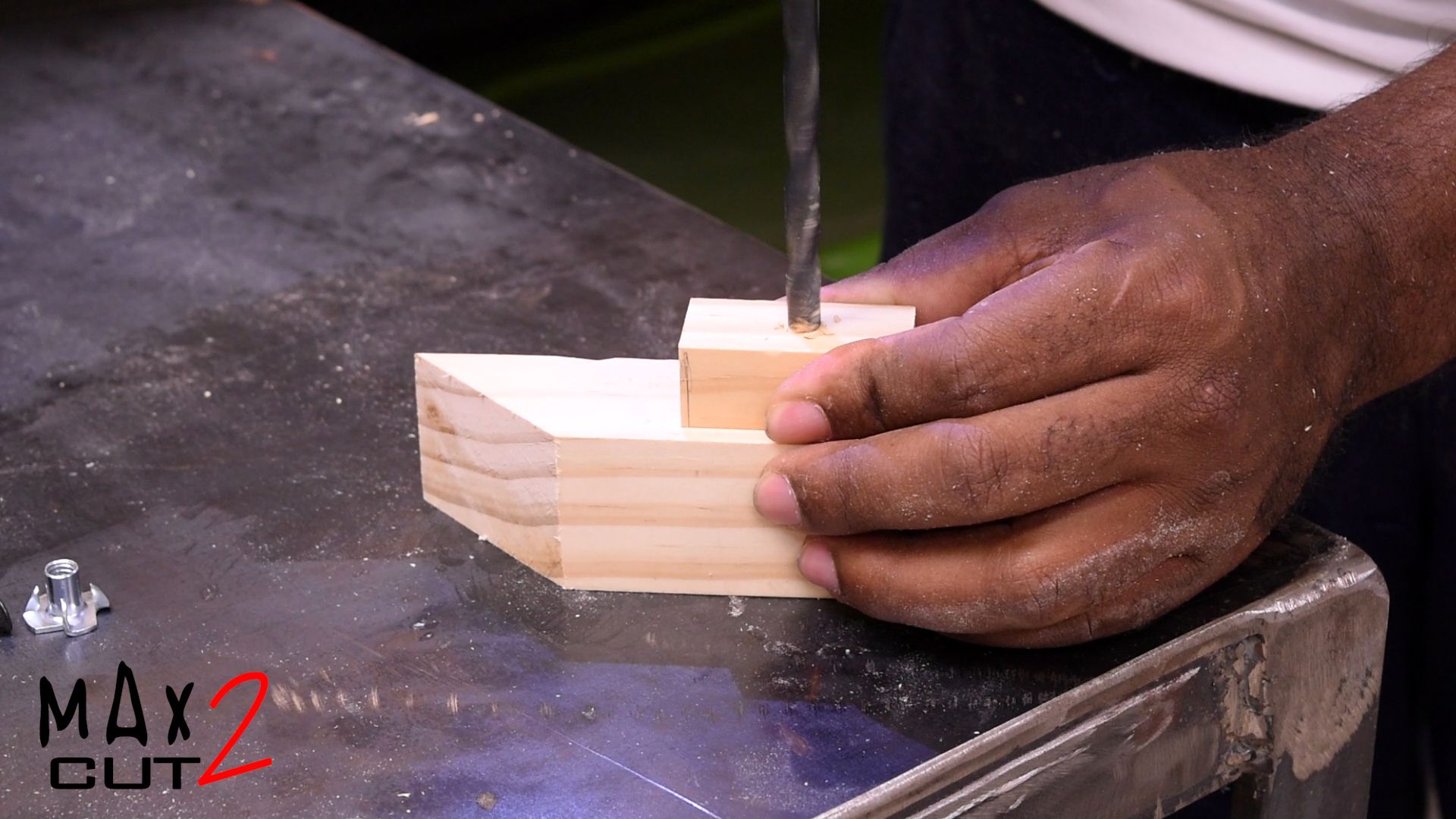 MAX CUT 2 Circular Saw Crosscut & Miter Jig : 11 Steps (with Pictures ...