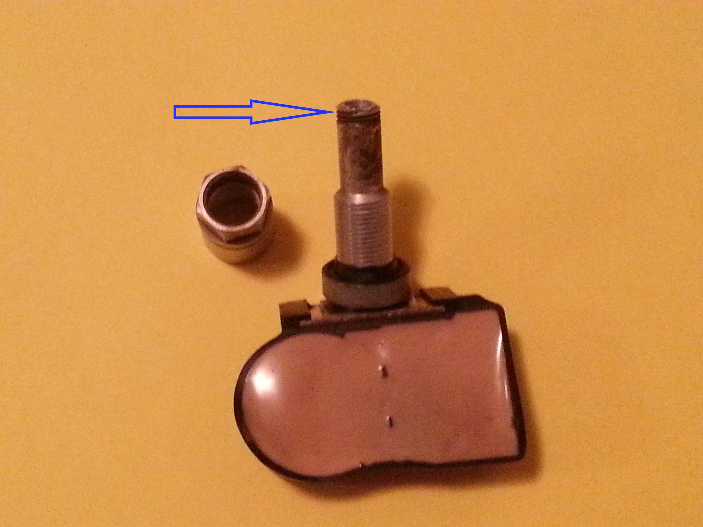 Repair Tire Pressure Monitor Sensor (TPMS) : 5 Steps (with Pictures ...