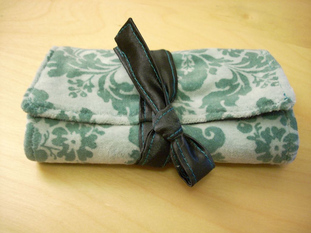 How to Make a Jewellery Roll : 12 Steps (with Pictures) - Instructables