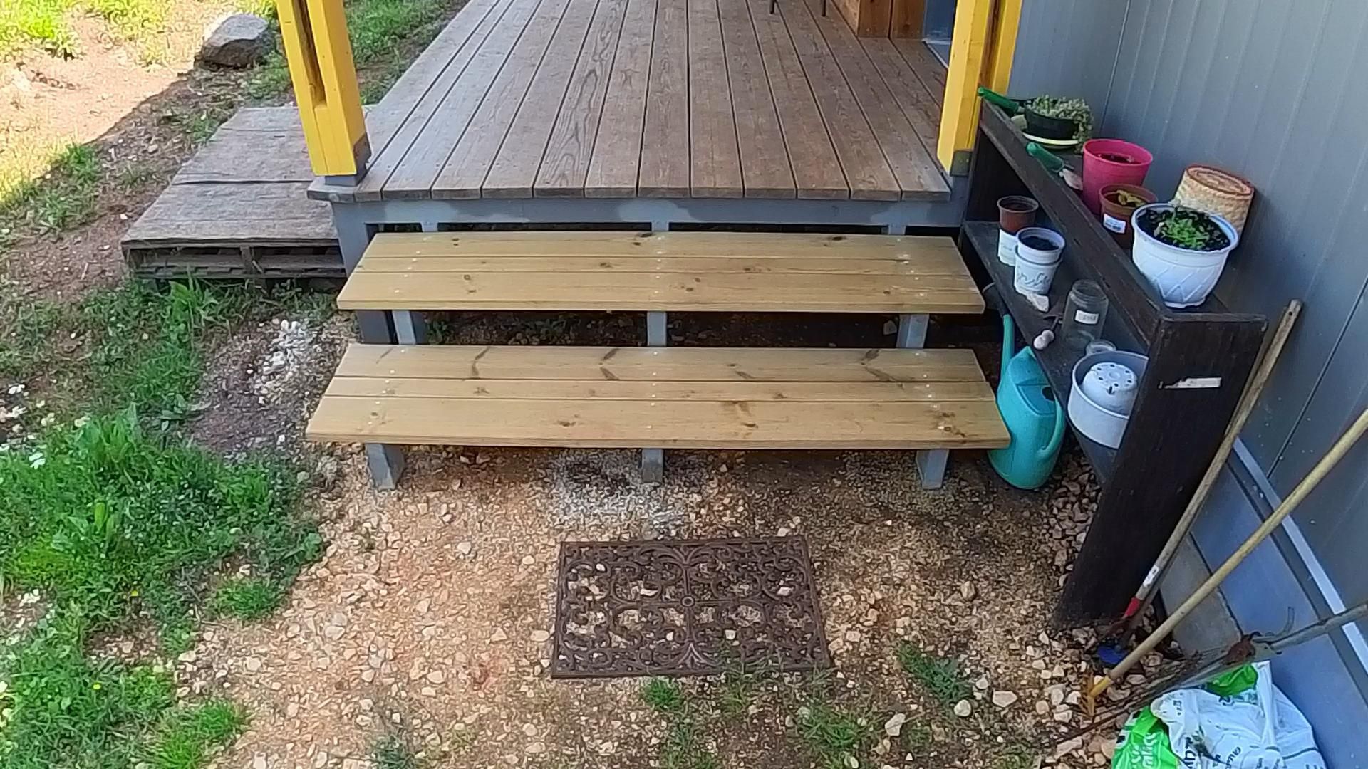 How to Build Stairs | Metal & Wood : 8 Steps (with Pictures ...