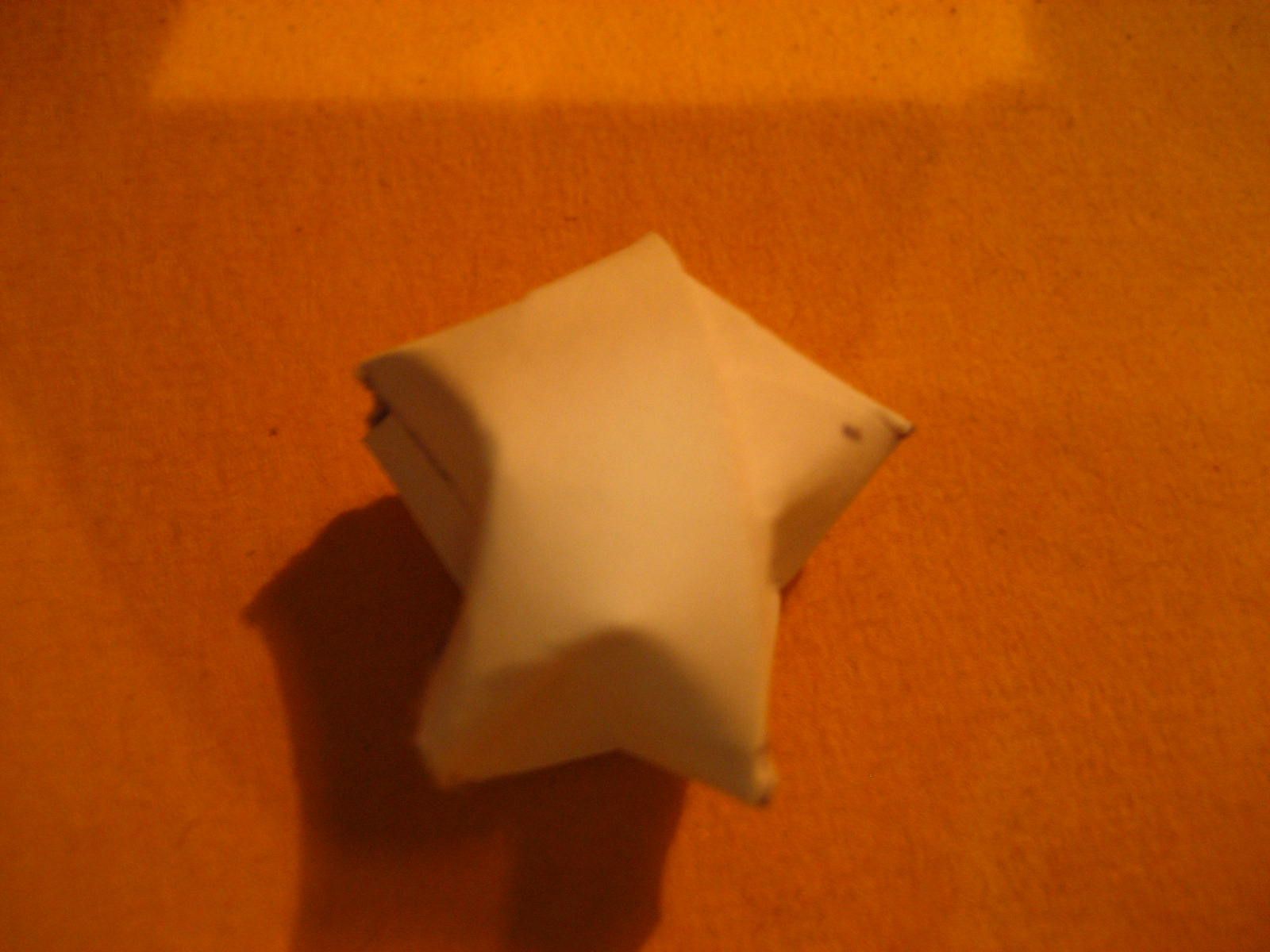 How to Make Tiny Origami Stars Without Scissors : 11 Steps - Instructables