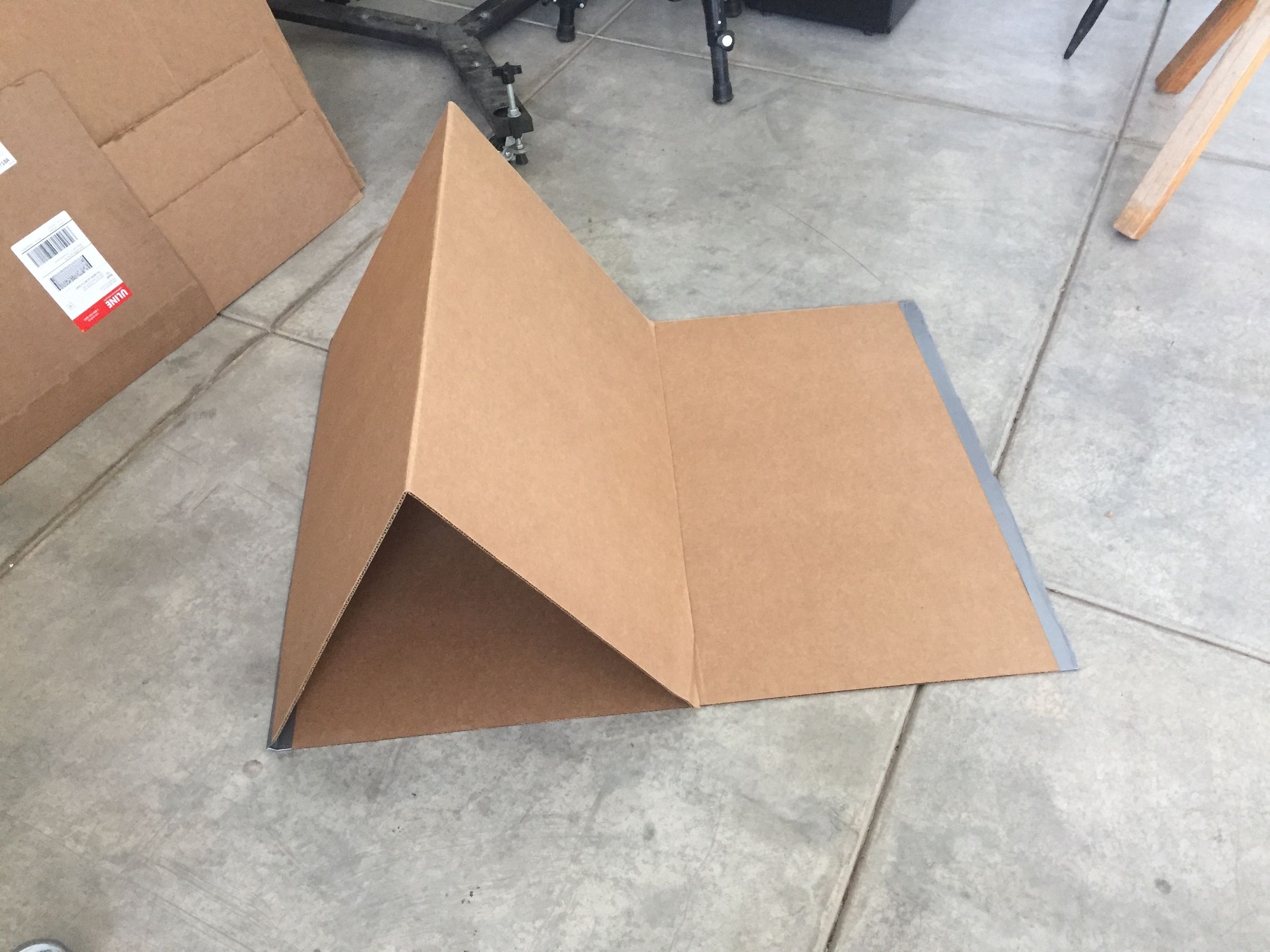 Cardboard Lounge Chair : 6 Steps (with Pictures) - Instructables