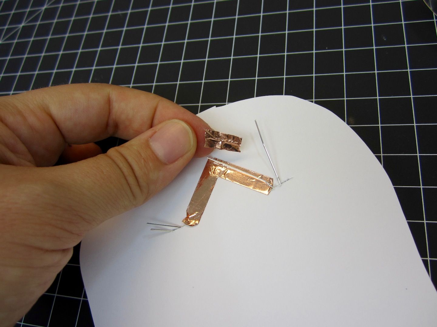 Halloween LED Paper Crafts : 12 Steps (with Pictures) - Instructables