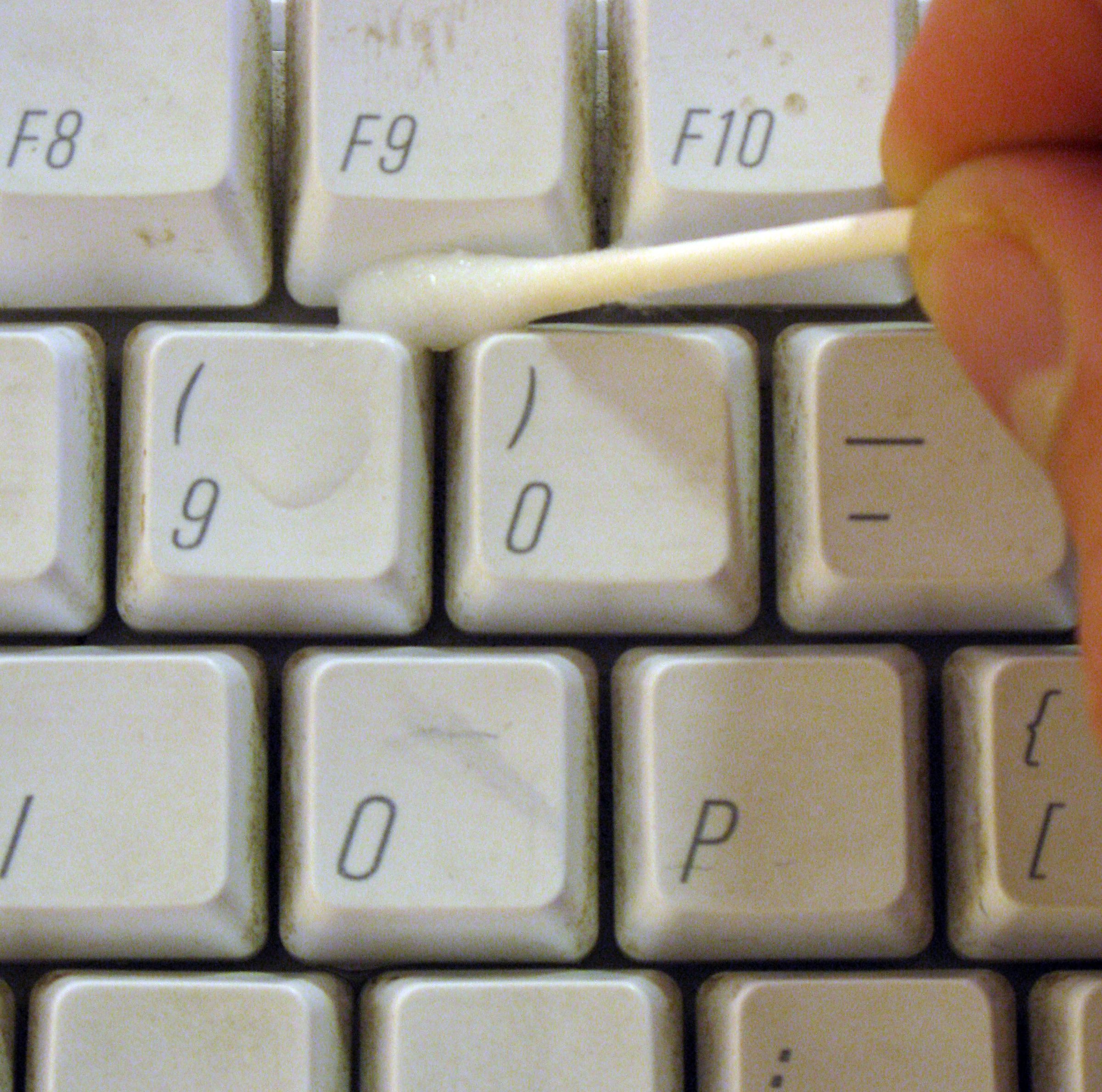 How to Clean a Keyboard : 5 Steps - Instructables