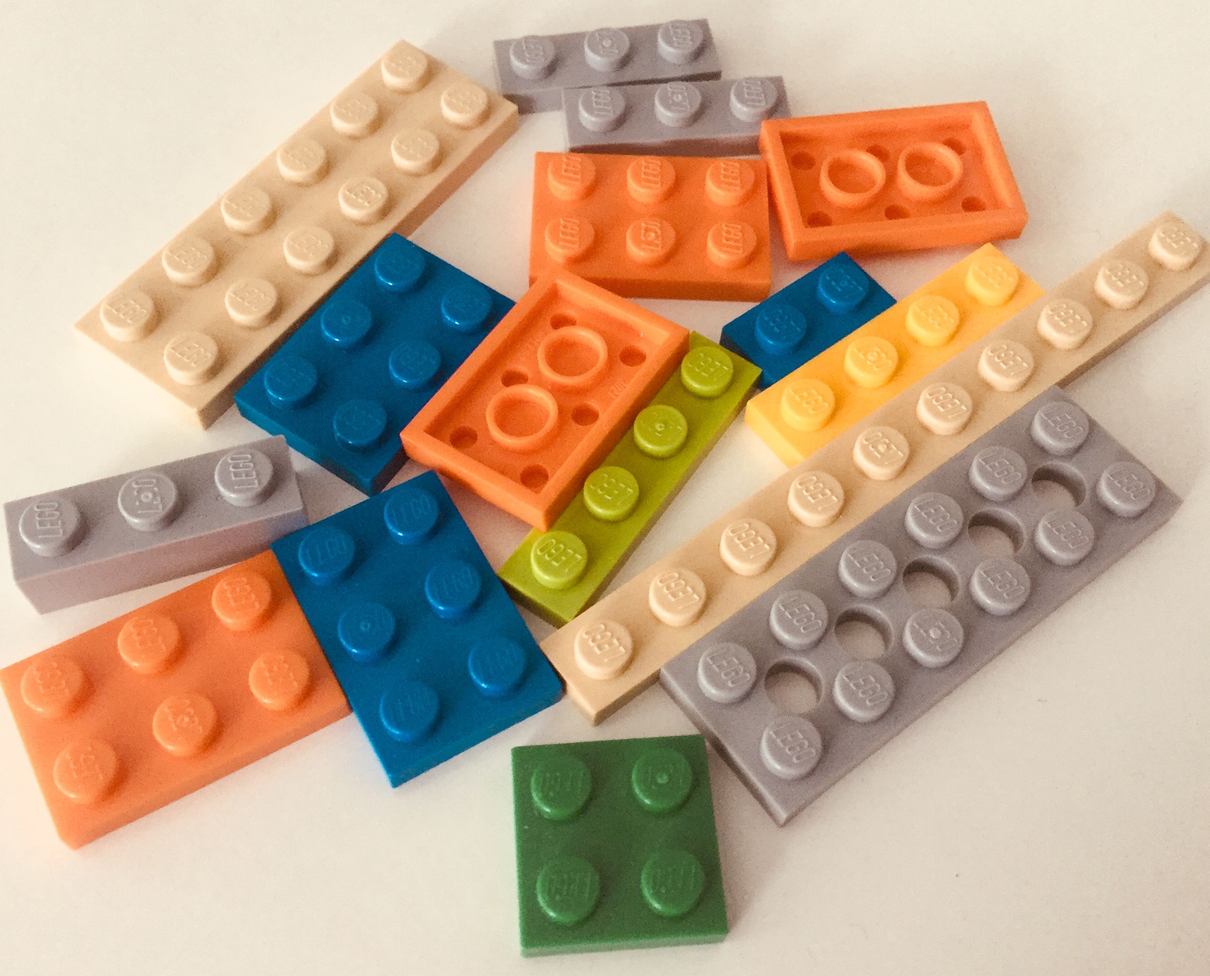 Lego Minecraft Diamond Pickaxe : 5 Steps - Instructables