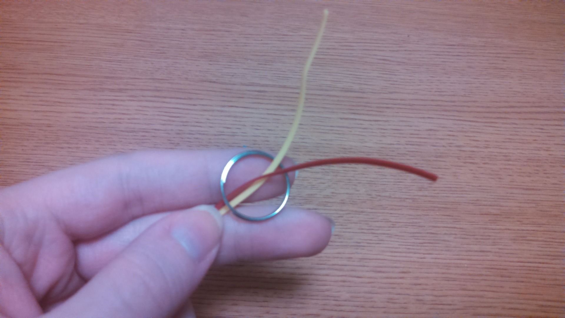 How to Weave Plastic Lacing Crafts : 9 Steps - Instructables