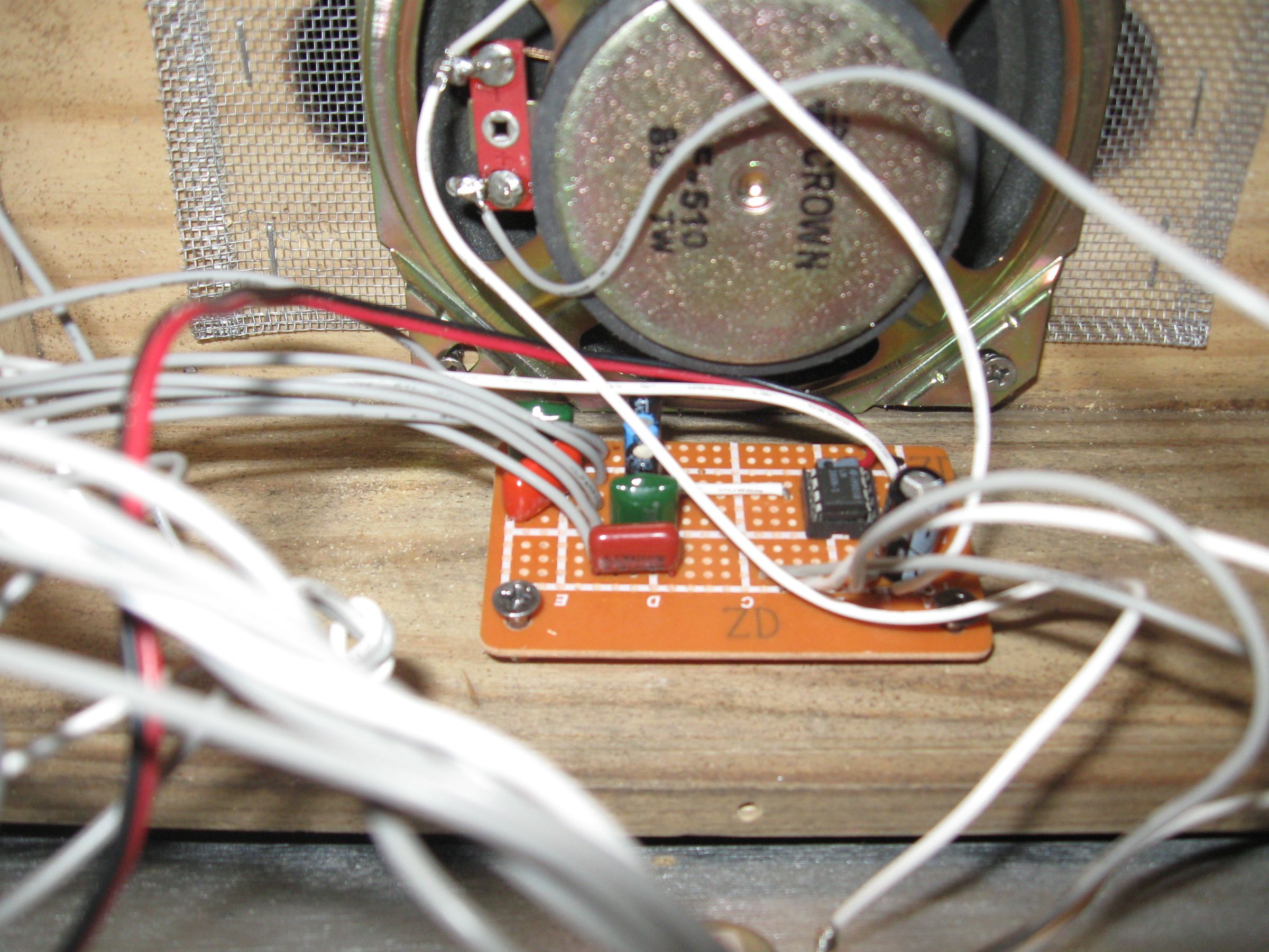 HOMEMADE GUITAR AMP - Instructables