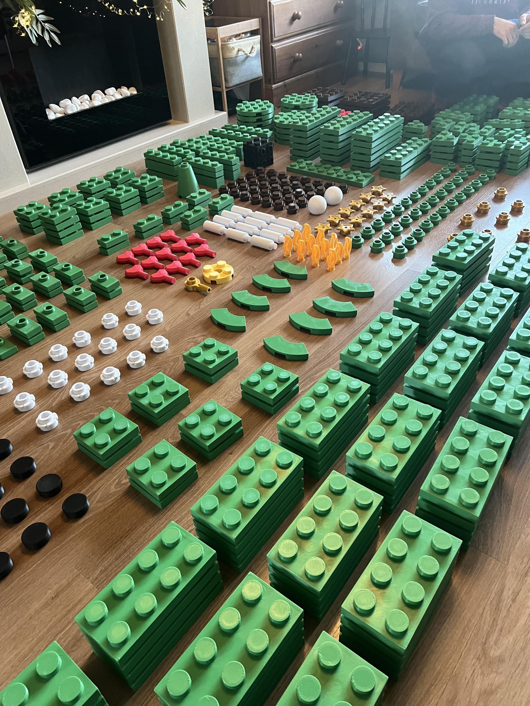 GIANT Lego* Christmas Tree *inspired : 4 Steps (with Pictures ...