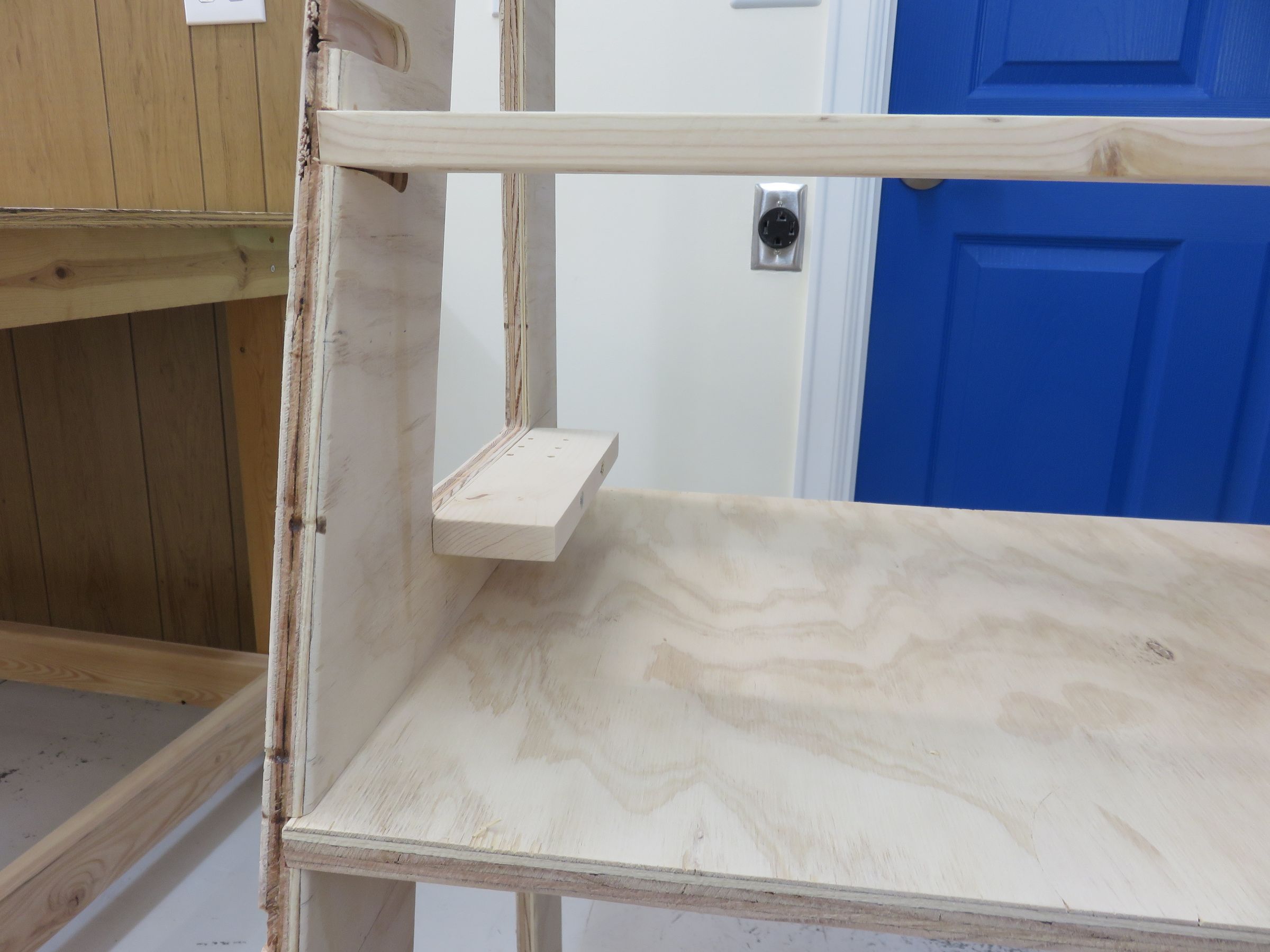 Movable Shop Tool Ladder : 5 Steps (with Pictures) - Instructables