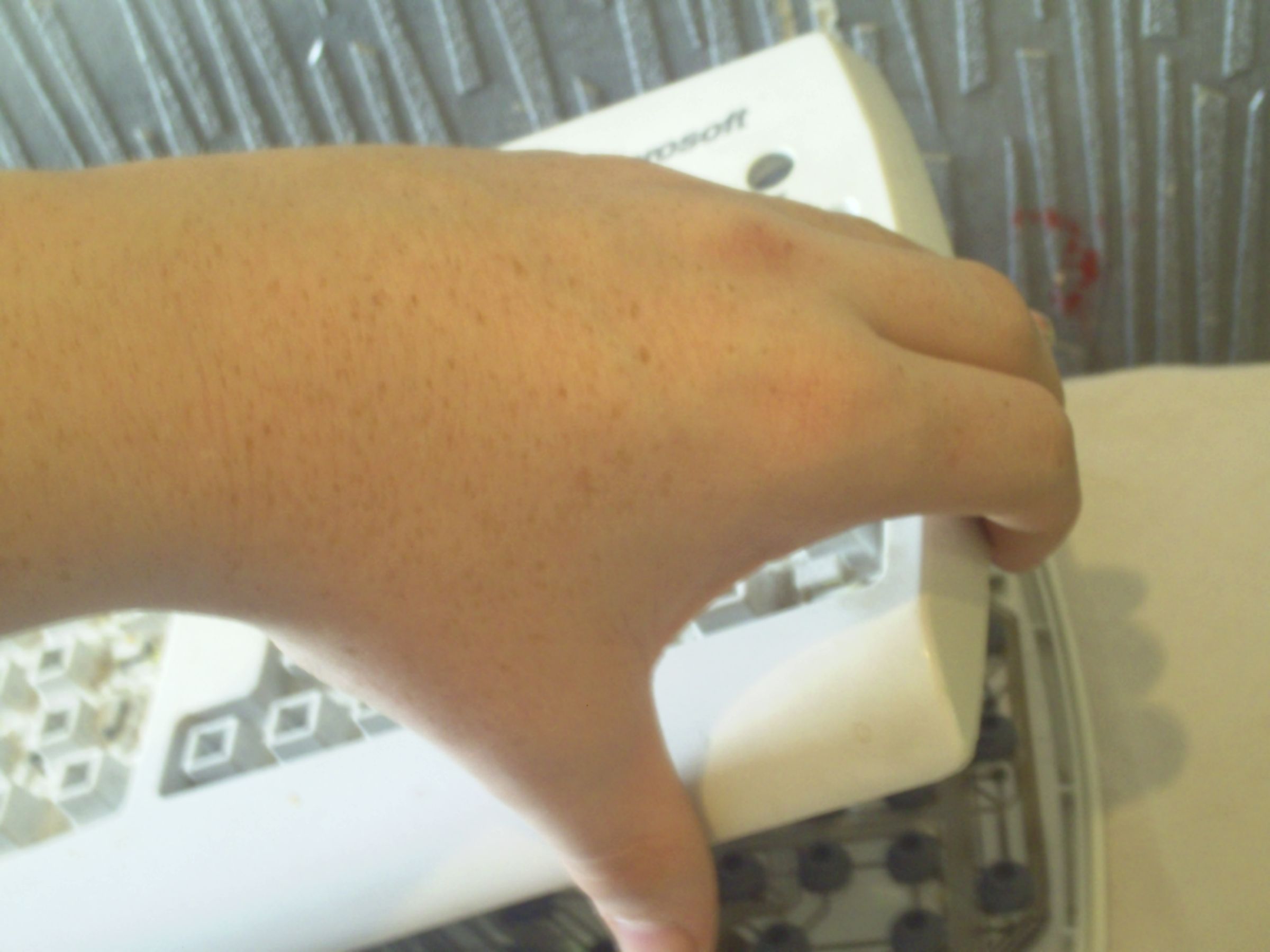 How to Make Your Keyboard Look As Good As New. : 9 Steps - Instructables